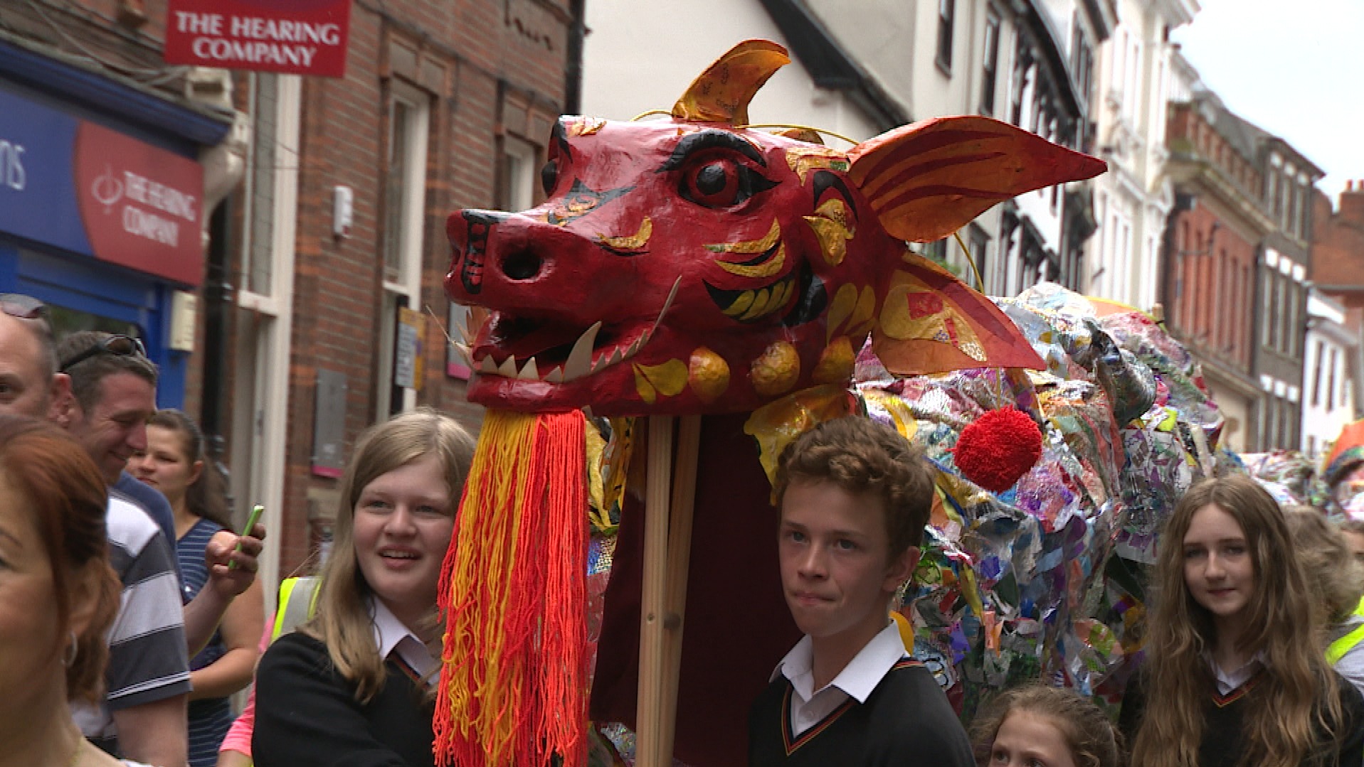 Enormous dragon kicks off festival! | ITV News Anglia