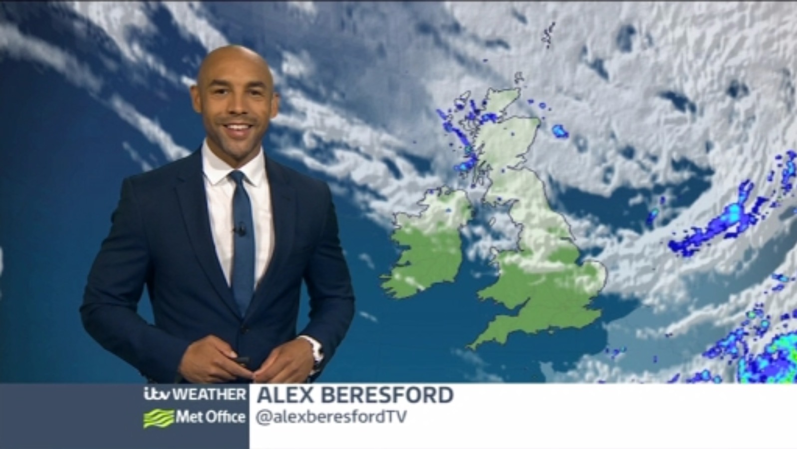 Sunny day for most but patchy rain in northern Scotland | ITV News