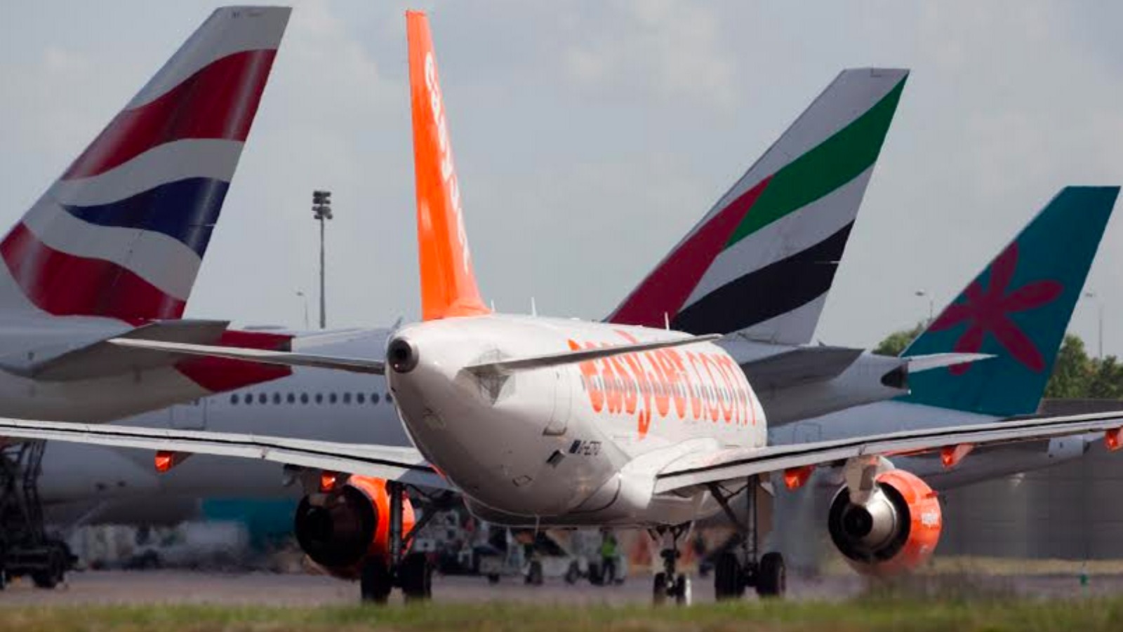 Rise in passengers numbers mean Gatwick is best choice for extra runway ...