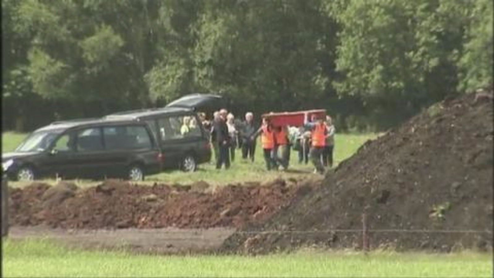 Discovery of bodies reopens painful memories of Northern Ireland ...