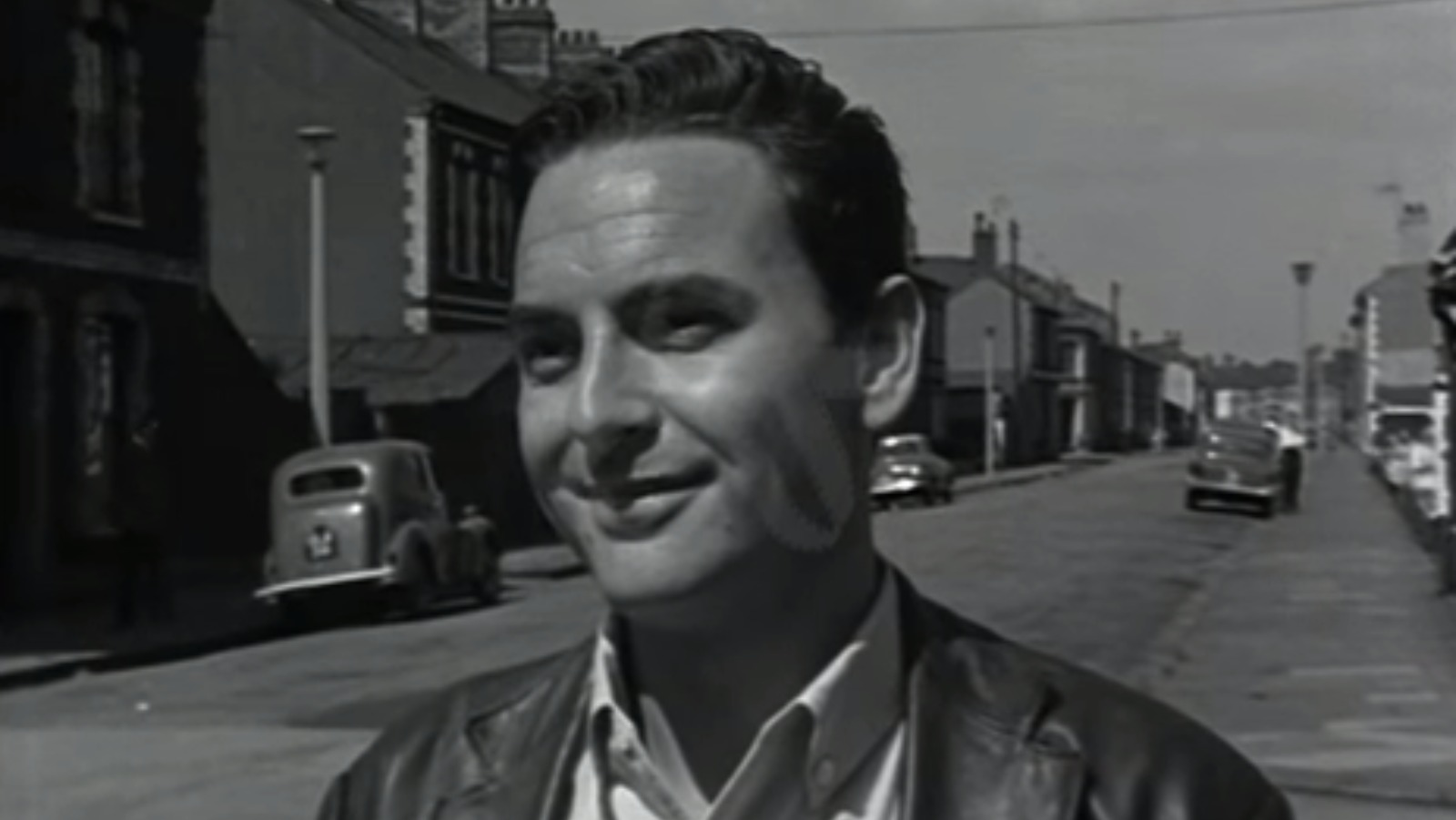 What did Bob Monkhouse do to upset the people of Splott? | ITV News Wales