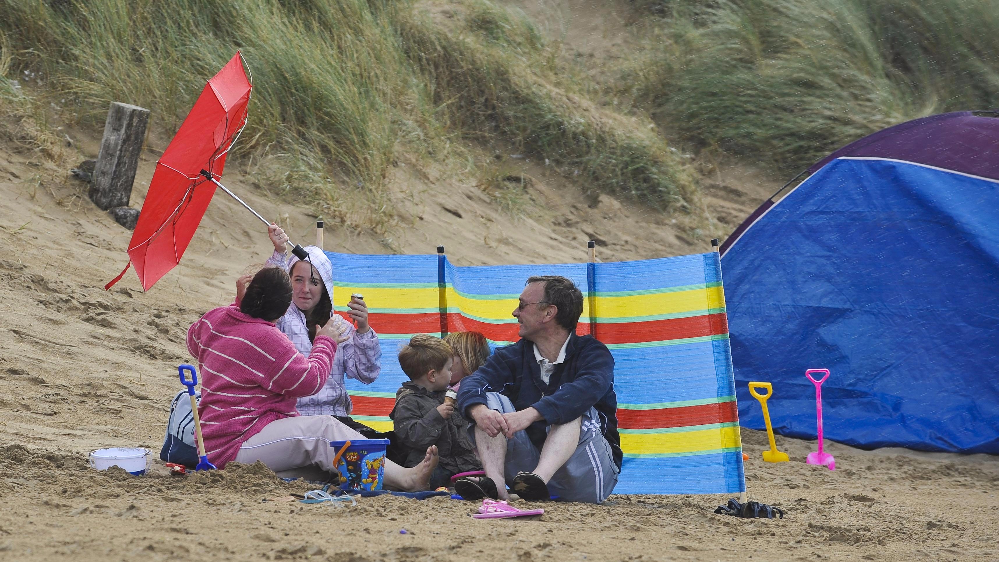 Kate's windy weather blog | ITV News West Country