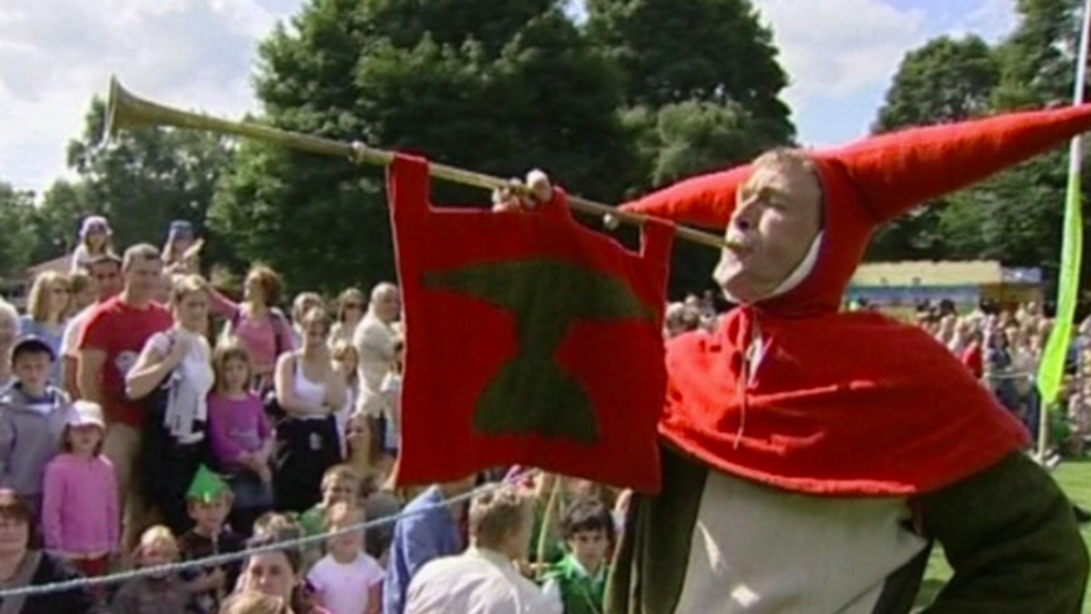 Thousands expected as Robin Hood Festival opens at Sherwood Forest ...