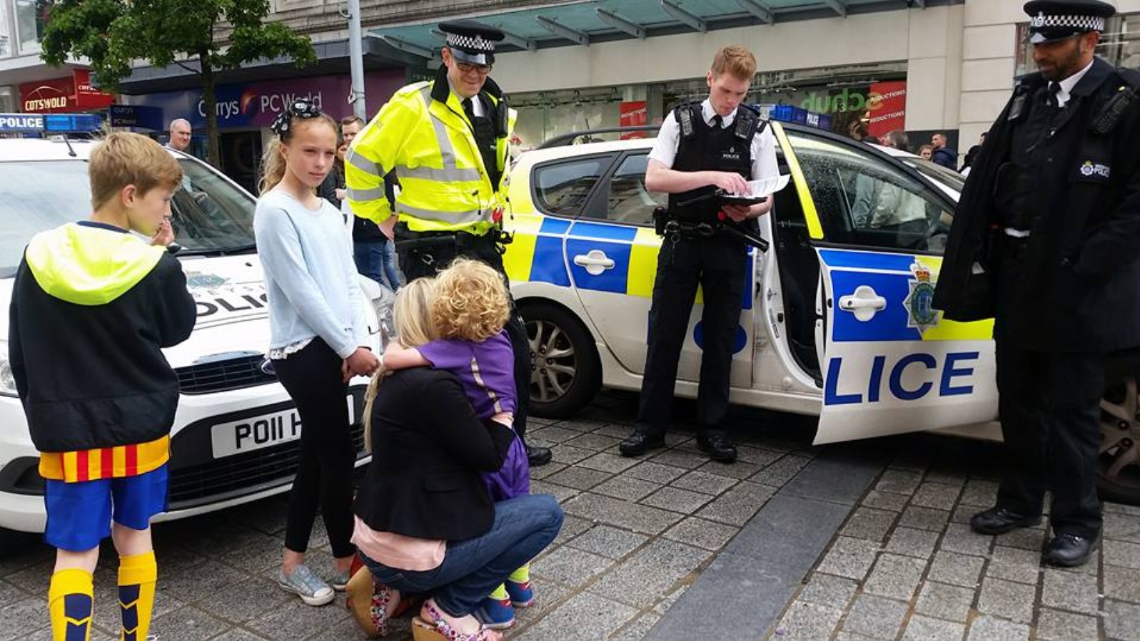 Mum's emotional tribute to people of Liverpool who helped her find ...