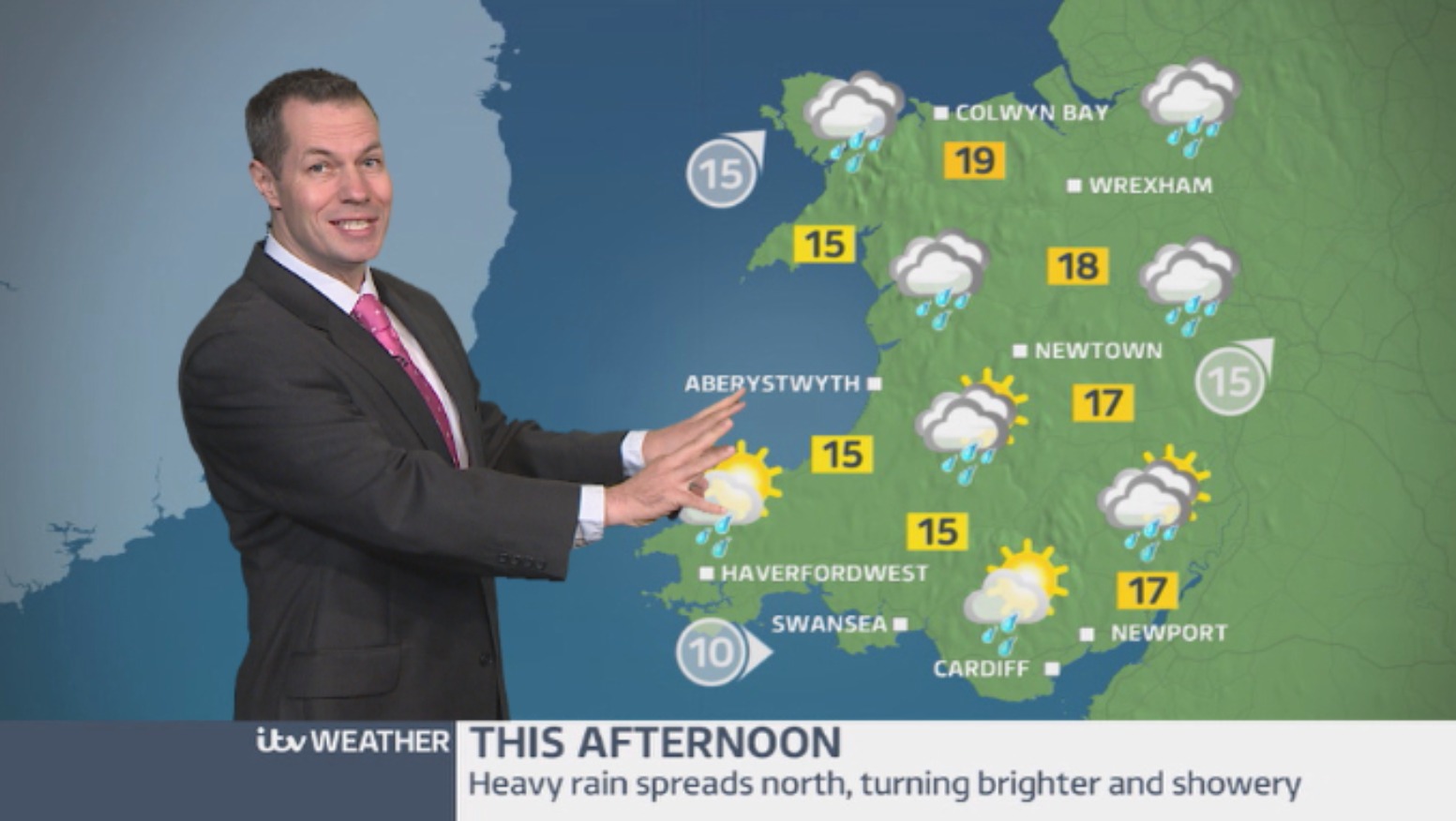 Wales weather: Heavy rain in the north, clear overnight | ITV News Wales