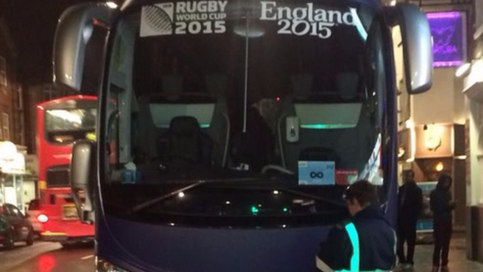 France rugby team bus slapped with a parking ticket as the squad goes ...