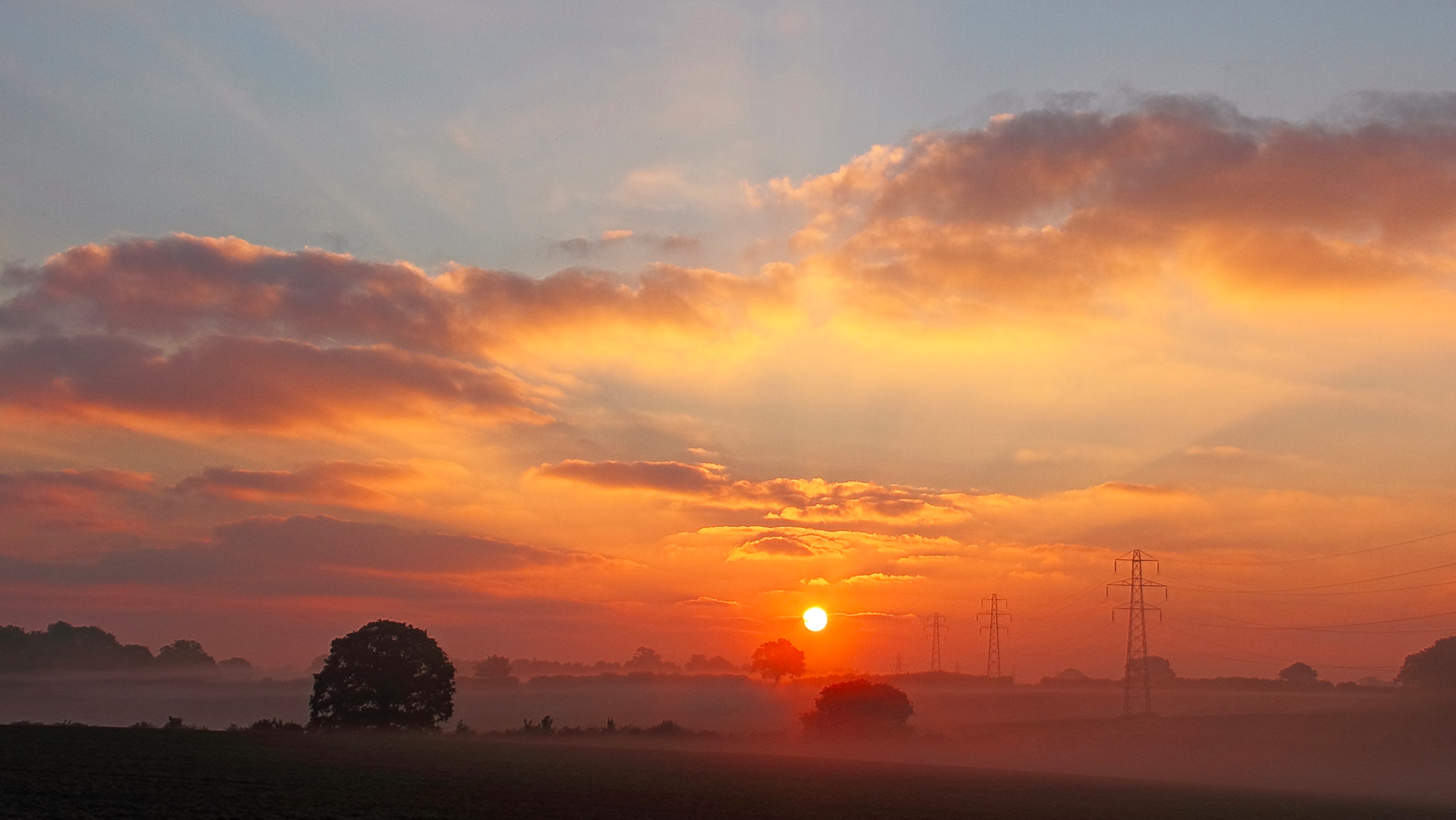 Anglia Weather: Dry with fog patches and brighter later | ITV News Anglia