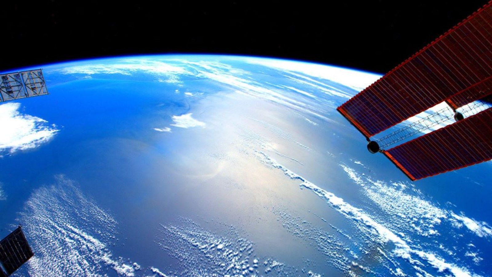 Astronaut's 'Earth Art' from space halfway through year-long mission ...