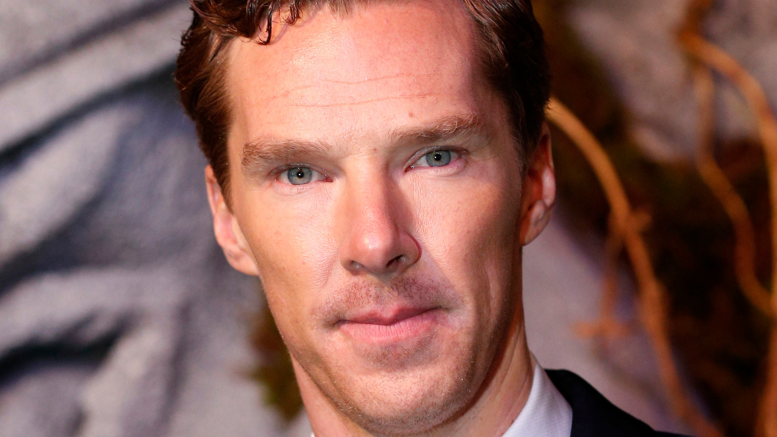 Benedict Cumberbatch 'targeted by female stalker who left mysterious ...
