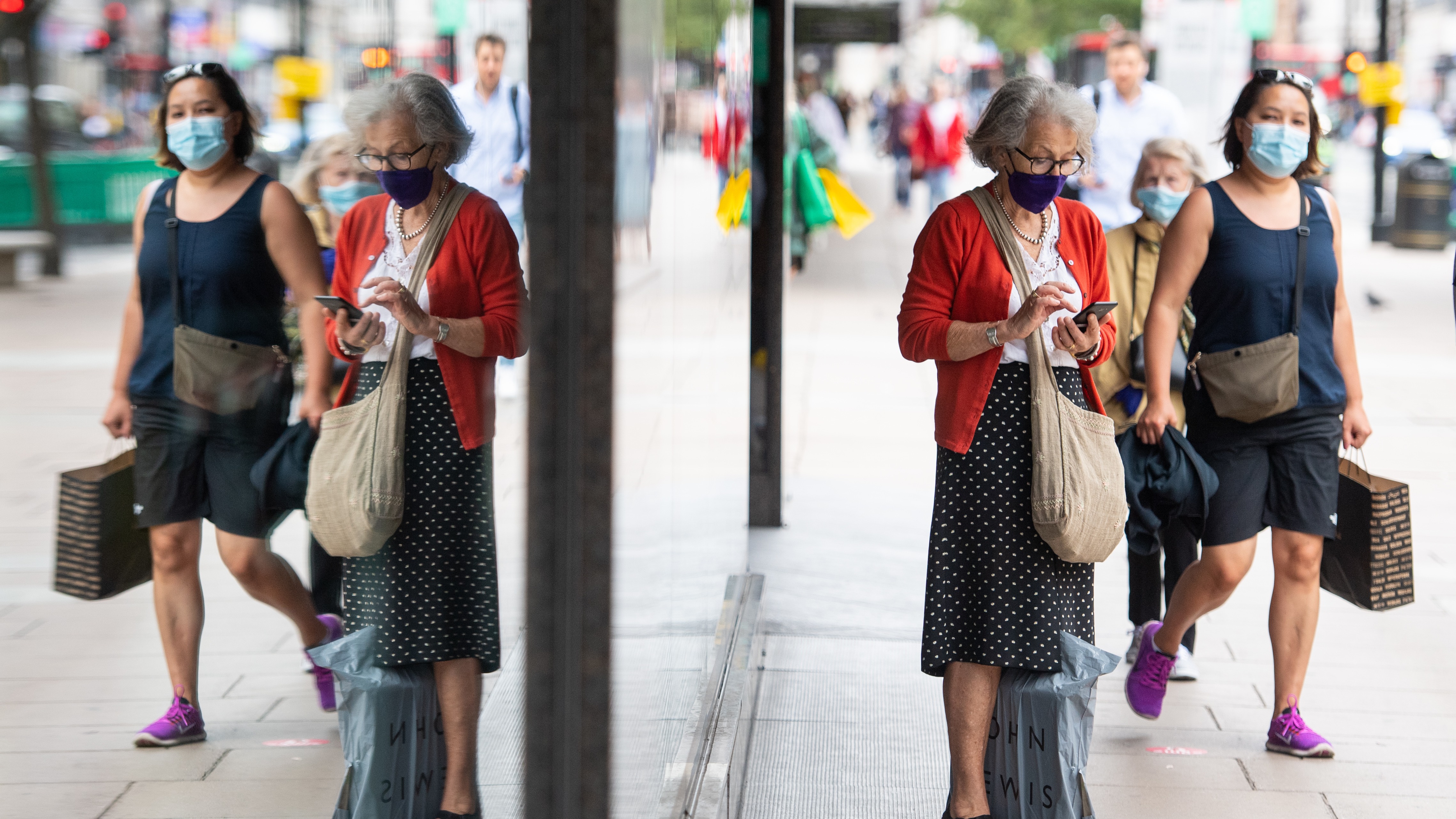 How do you wear a face covering properly? | ITV News