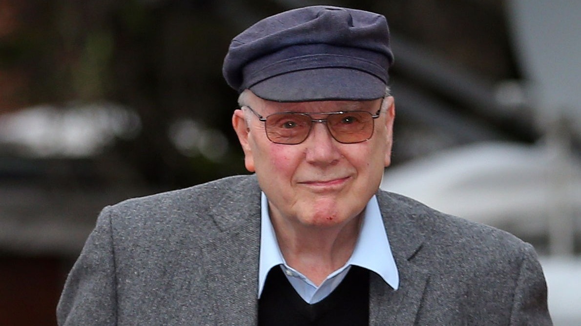 Coronation Street and Carry On star Kenneth Cope dies aged 93 | ITV News