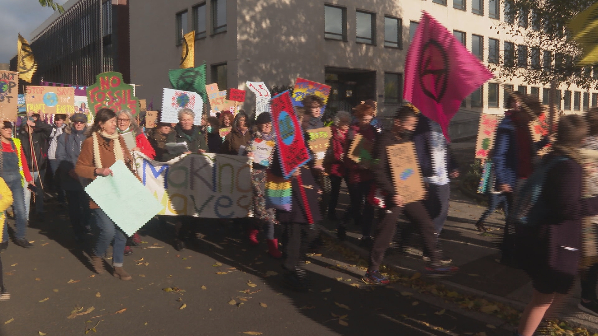 COP26: Hundreds rally in Newcastle demanding climate action | ITV News ...