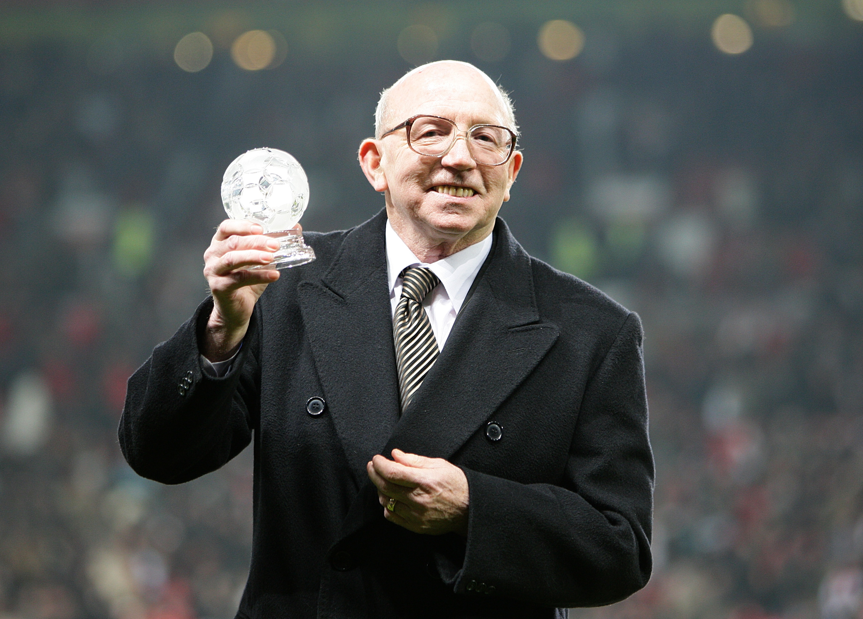 Class of '92 star remembers humble Nobby Stiles | ITV News Granada