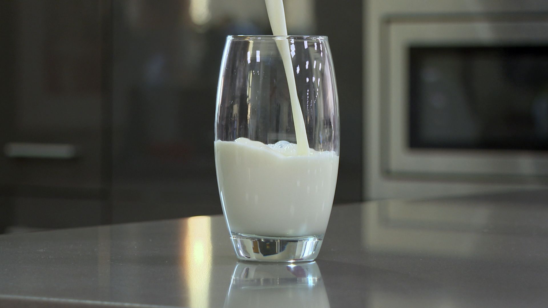 Wholesale price of milk goes up 7p per litre in Jersey | ITV News Channel