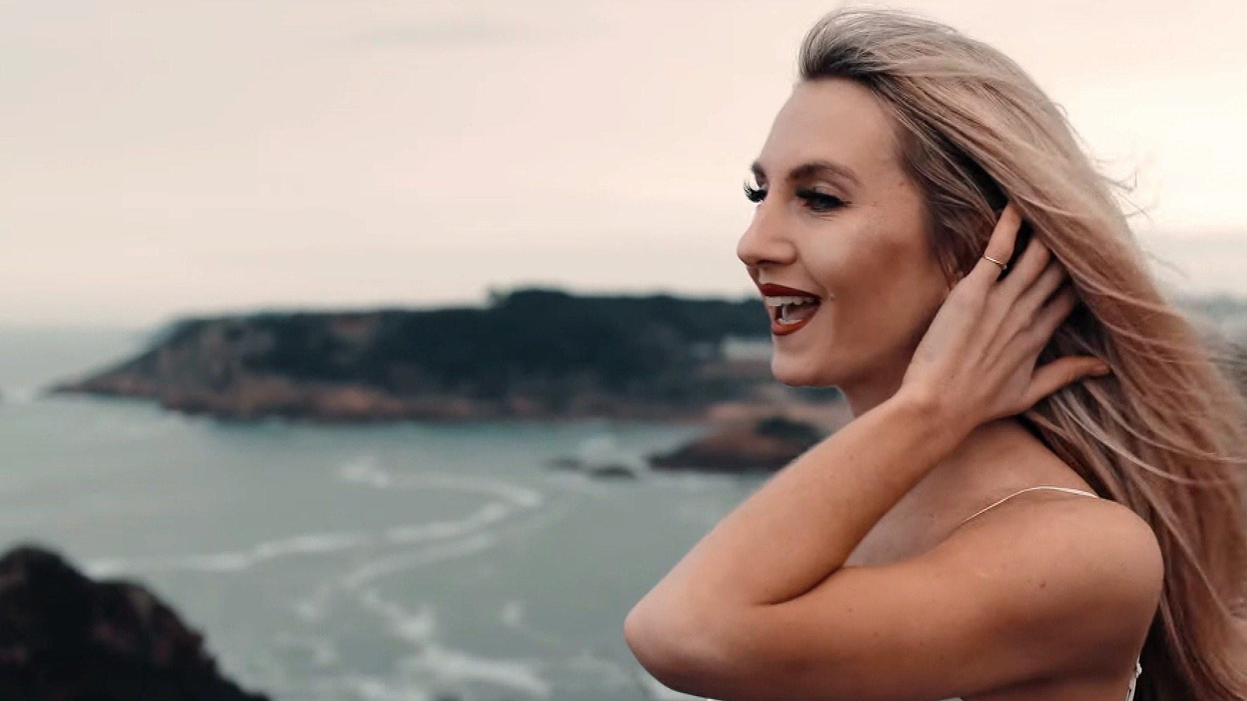 Jersey singer tops iTunes classical chart | ITV News Channel