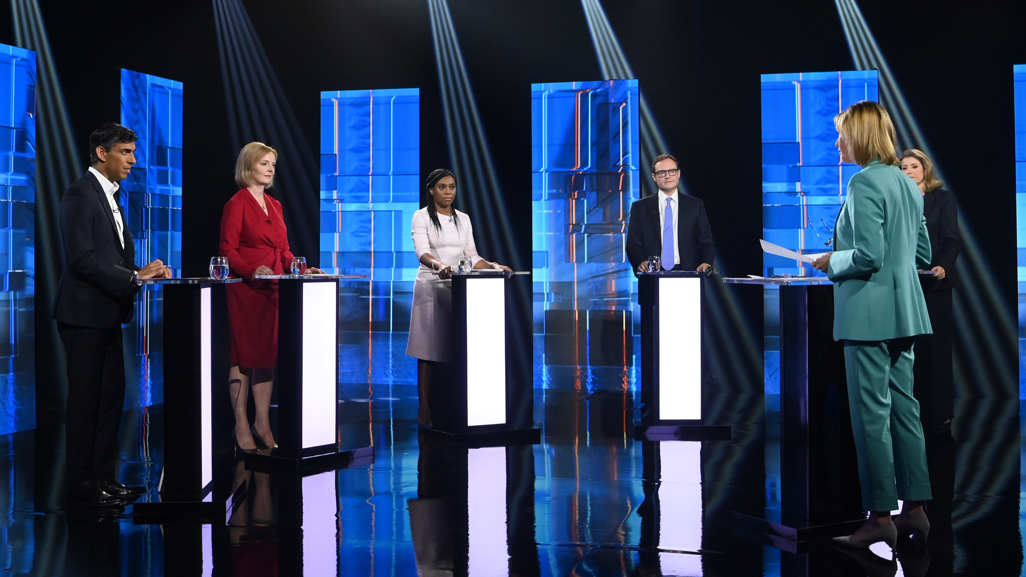 Conservative MPs let rip over WhatsApp warning 'blue on blue' attacks ...