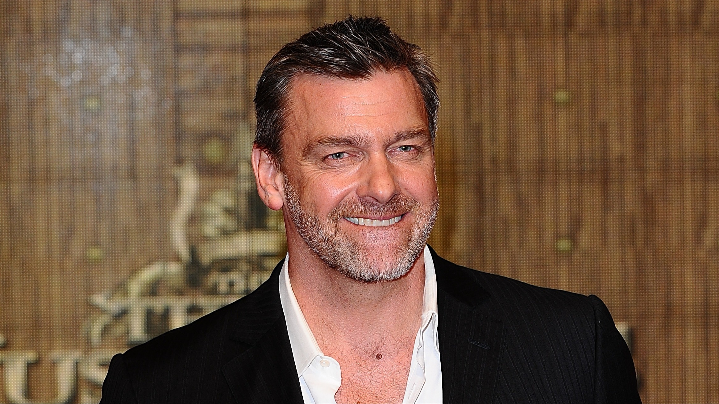 Late actor Ray Stevenson appears in new trailer for Star Wars spin-off ...