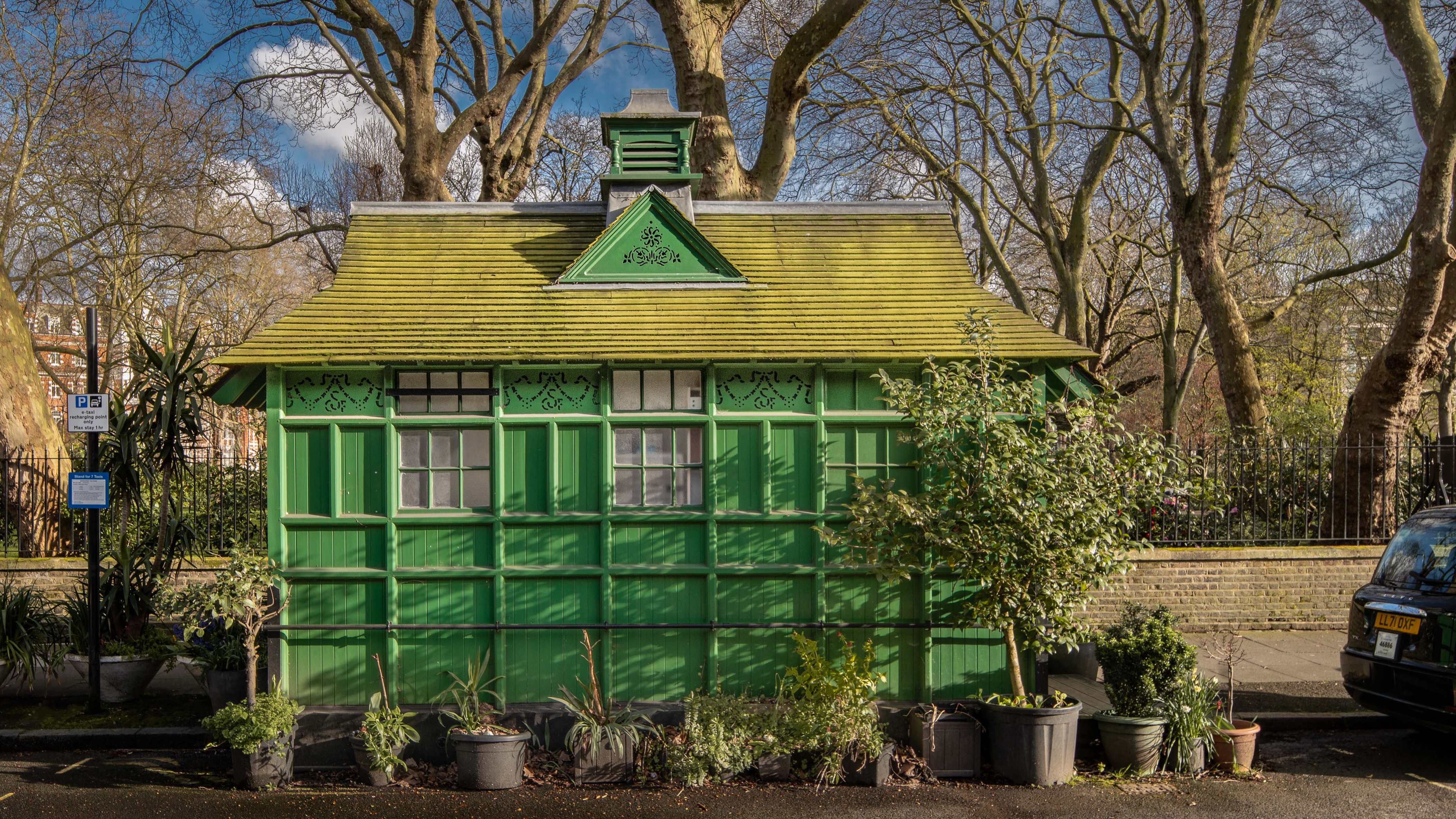 Final green hut which offered Victorian cabbies food and rest gets ...