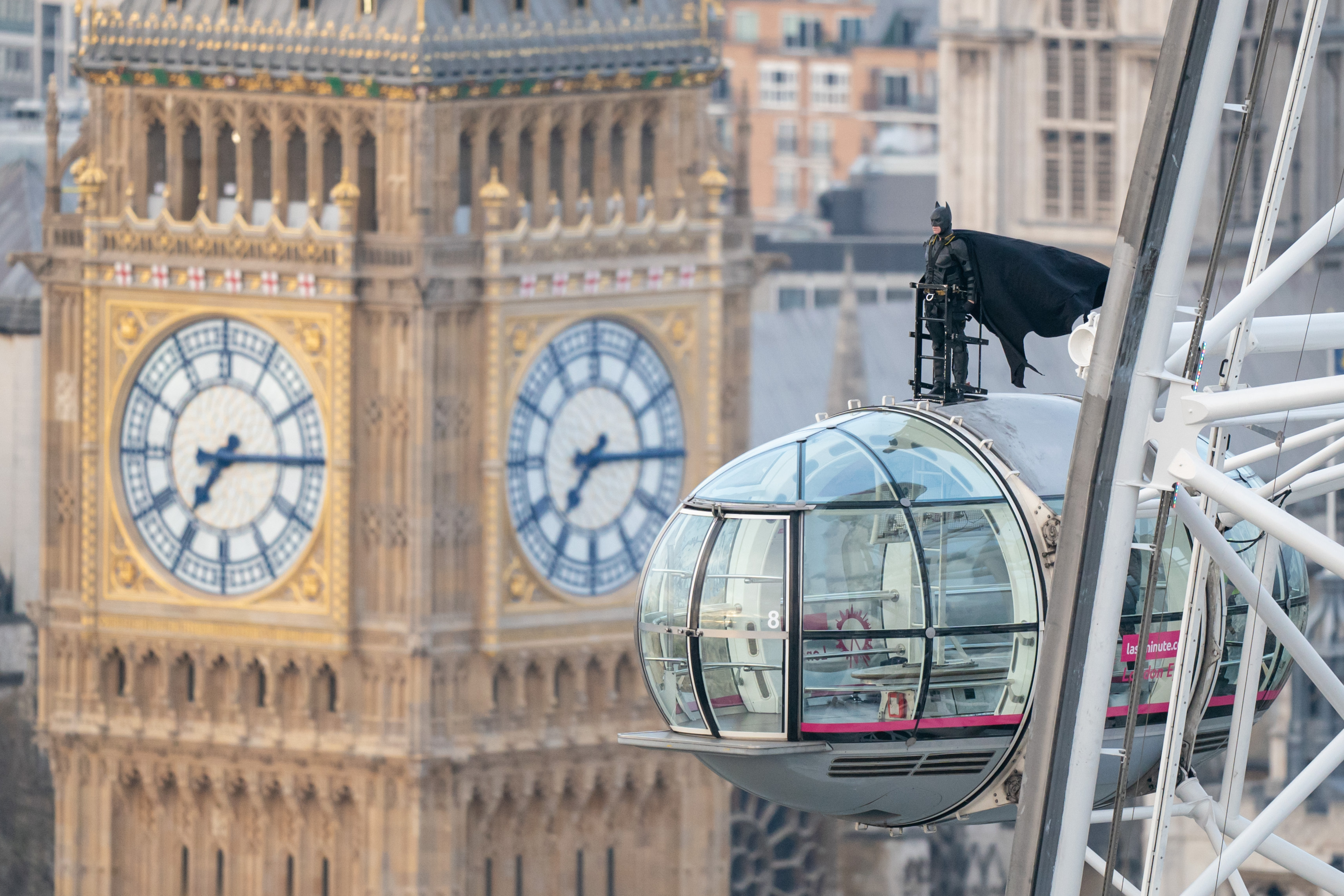 Batman performs daring stunt on London Eye | ITV News