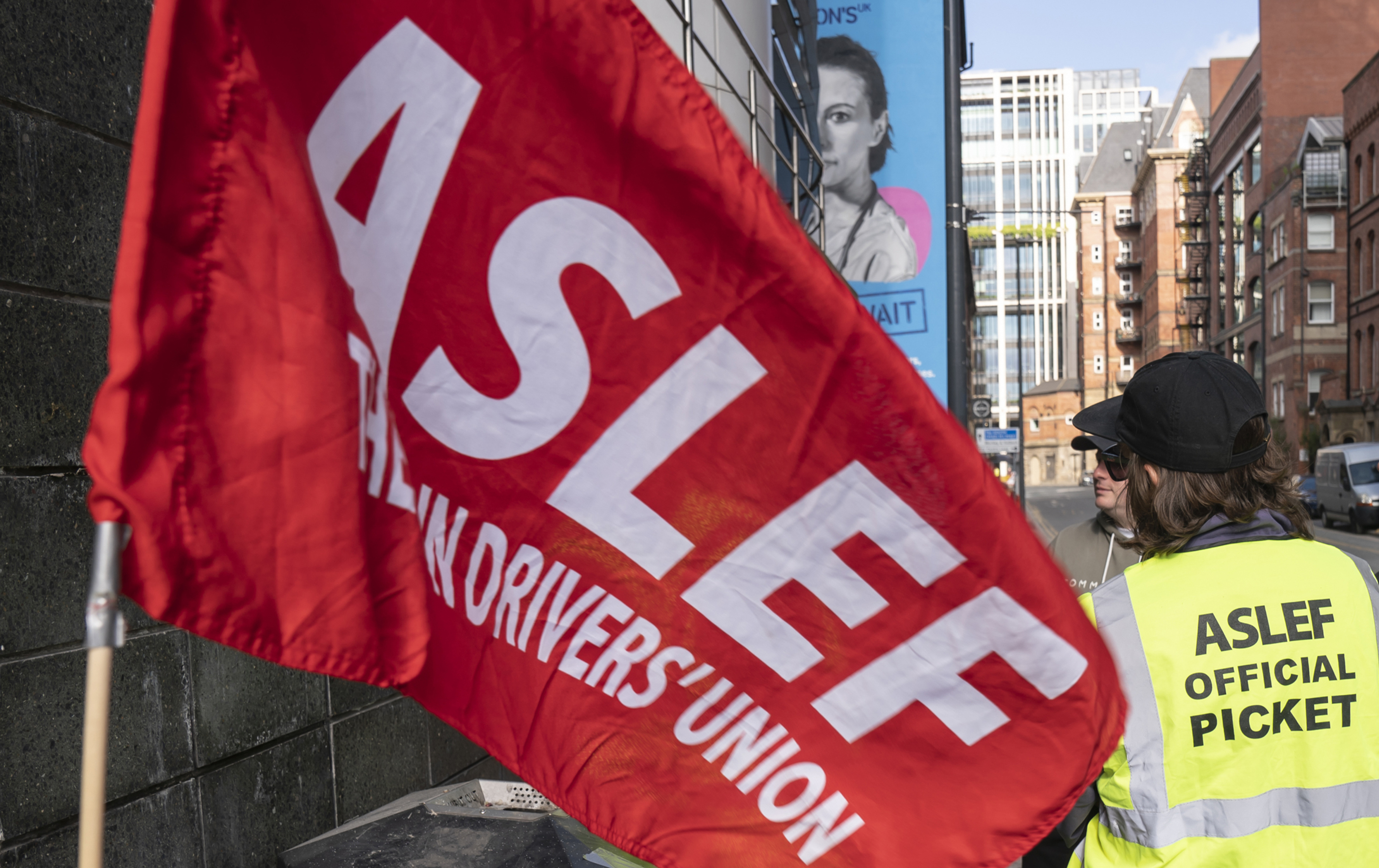 Train drivers from 16 companies will stage fresh strikes in May, Aslef ...