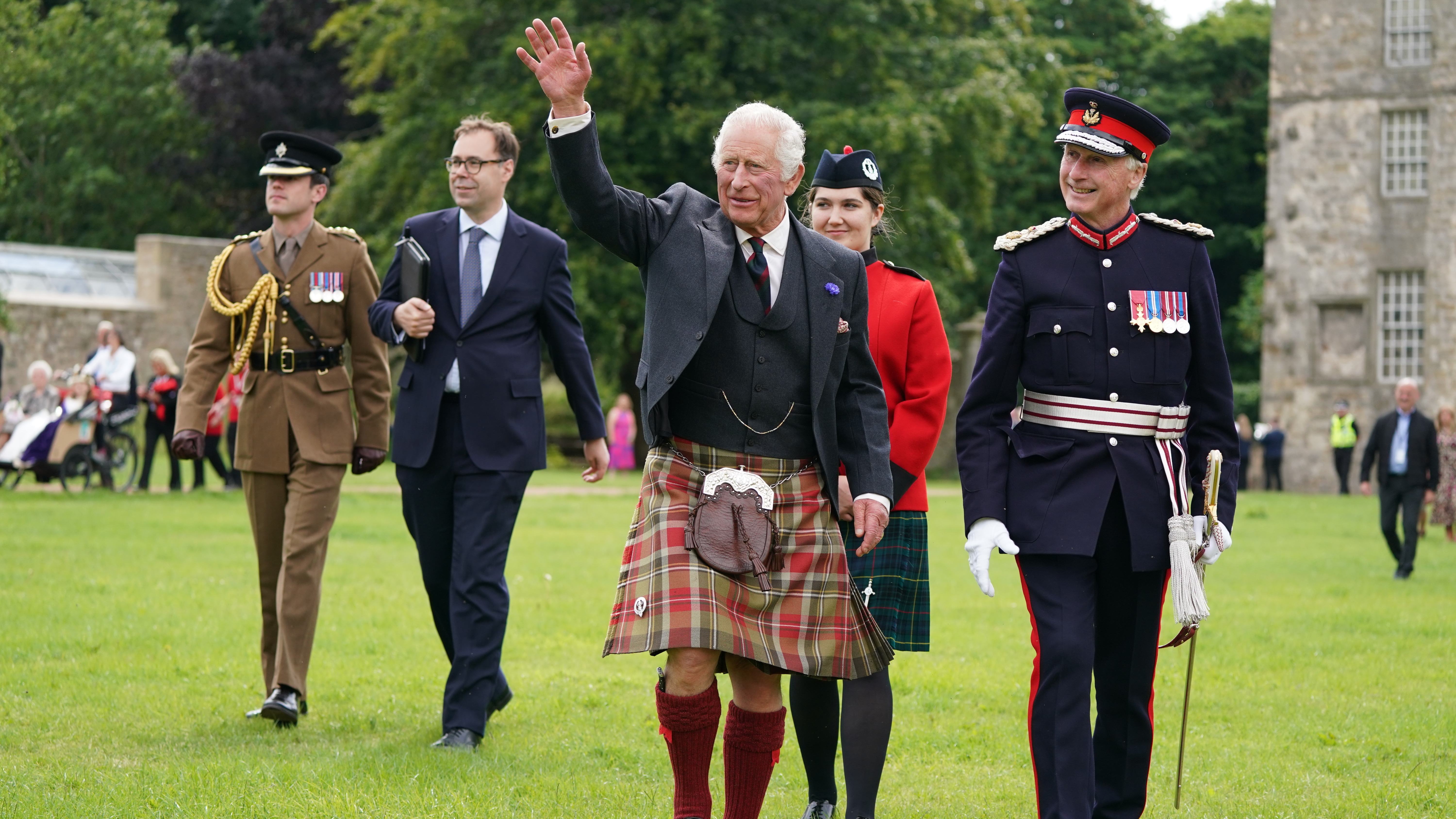 King's Scottish coronation: The Stone of Destiny, Red Arrows, and ...