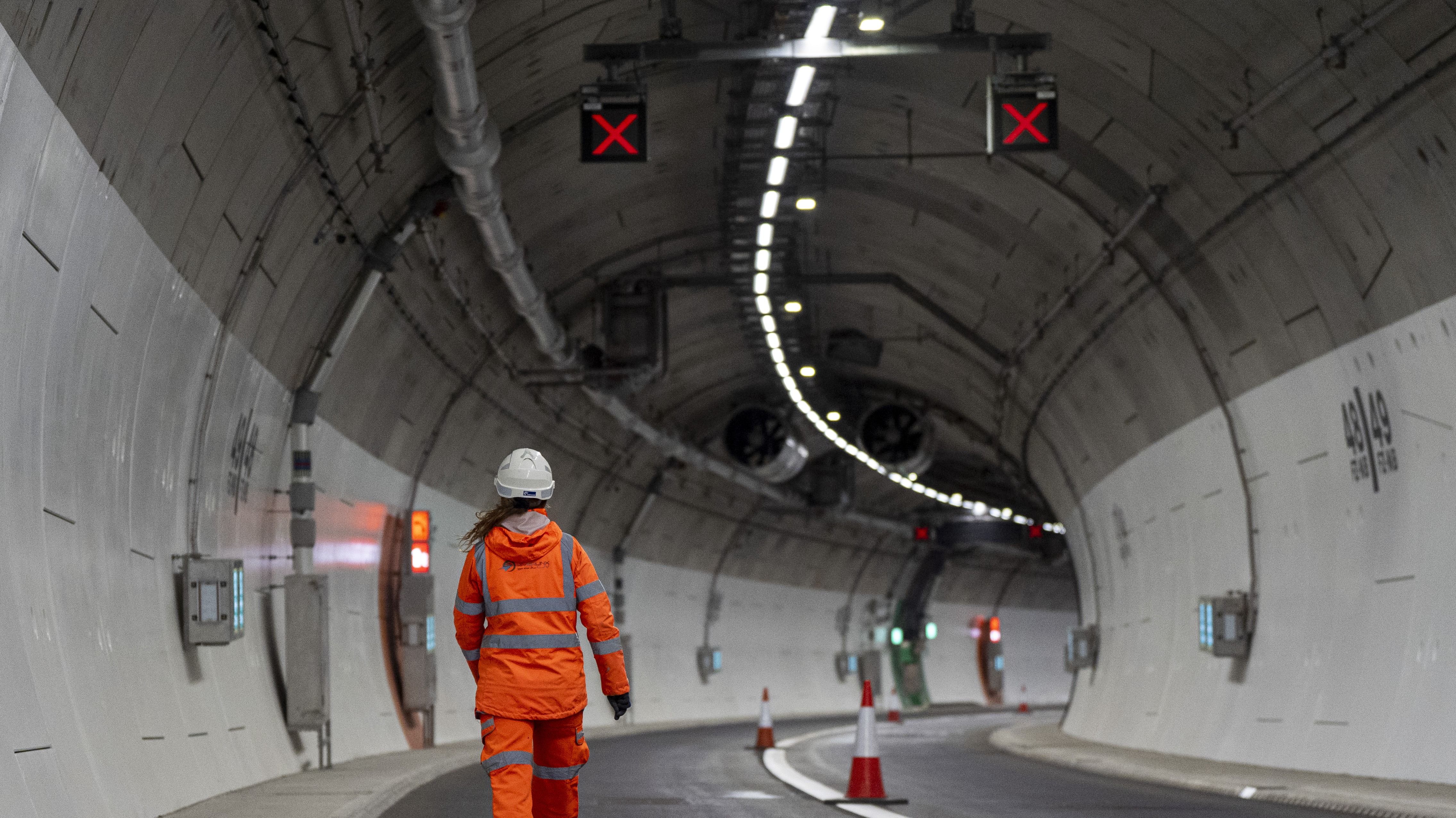 Silvertown Tunnel: First road crossing east of Tower Bridge since 1991 ...