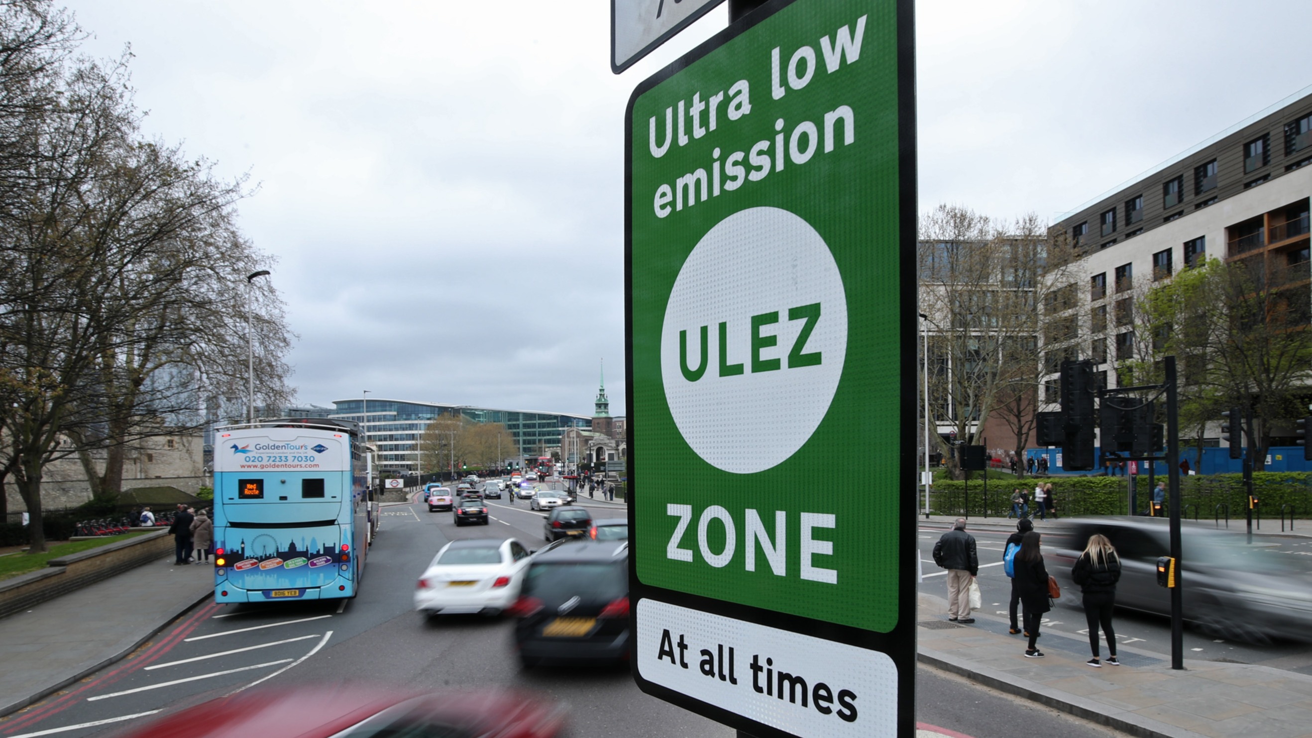 New row over ULEZ extension after mayor's claim pollution zone working ...