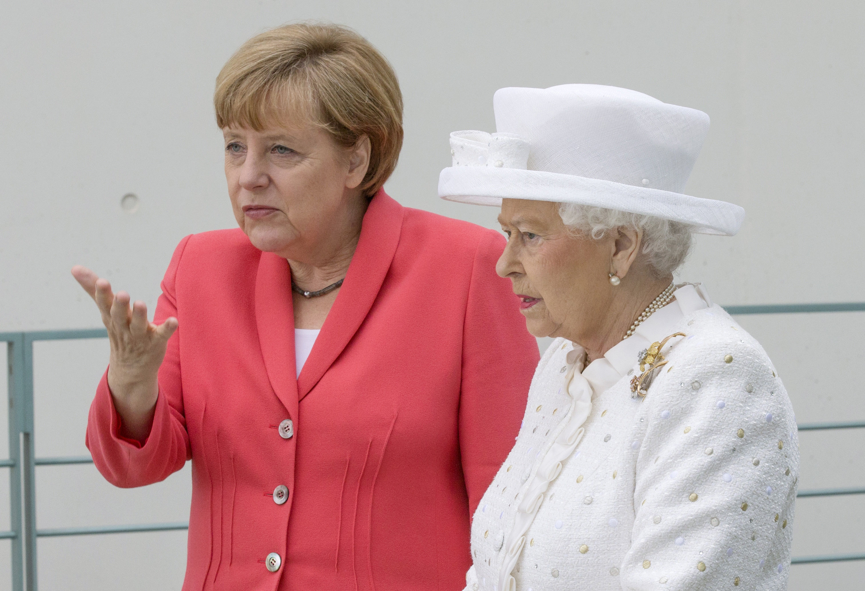 Queen to meet German leader Angela Merkel at Windsor Castle | ITV News