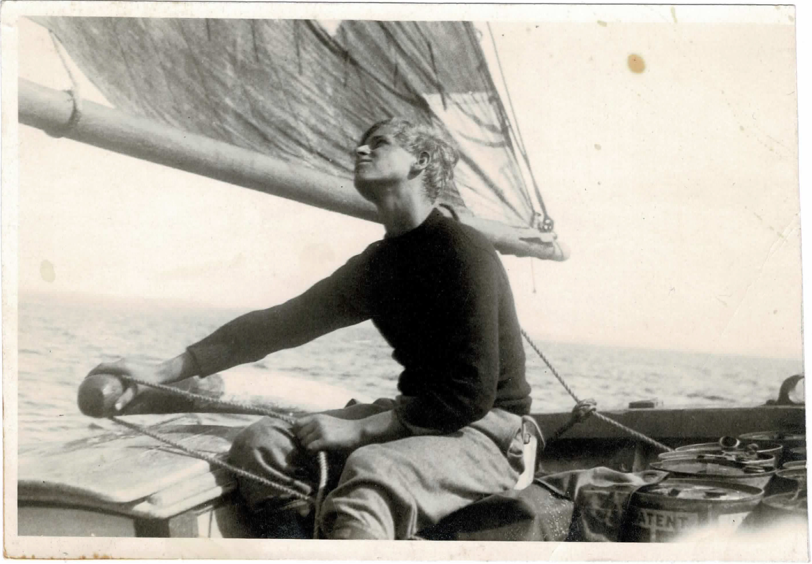 Teenage Philip pictured sailing boat during schooldays | ITV News