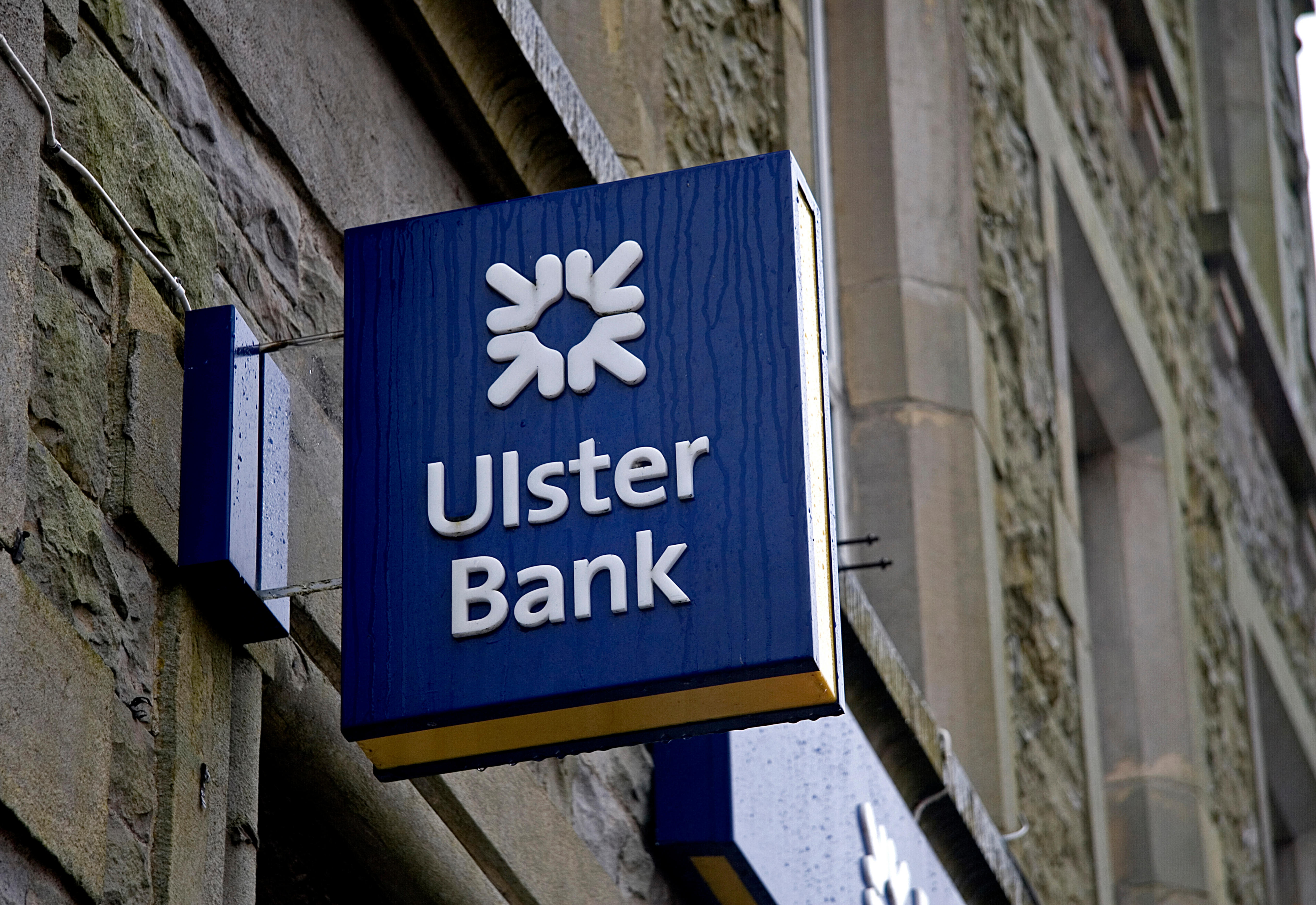 Ulster Bank announces closure of nine branches | UTV | ITV News