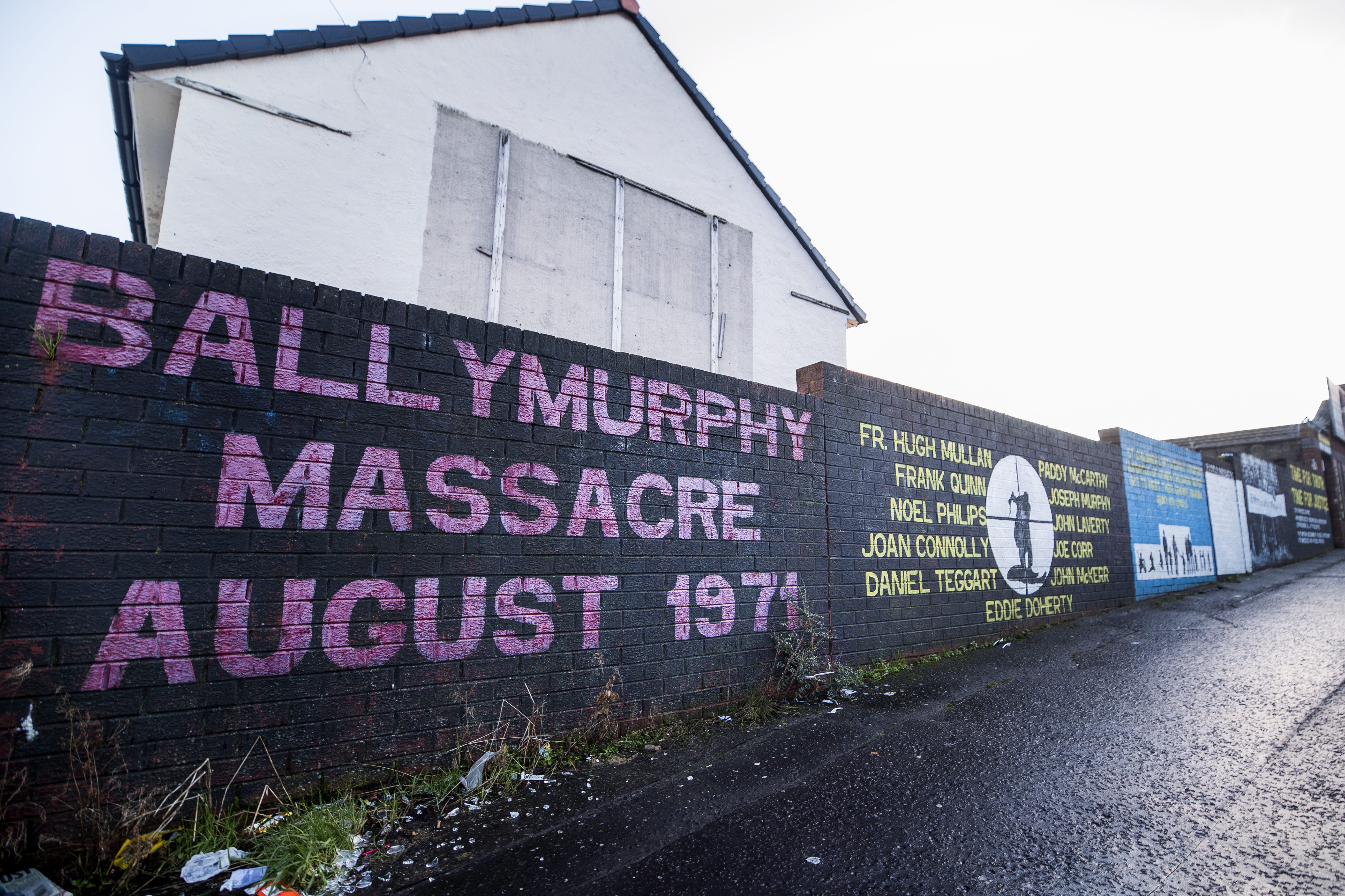 Ballymurphy families meet police in campaign for murder inquiry to be ...