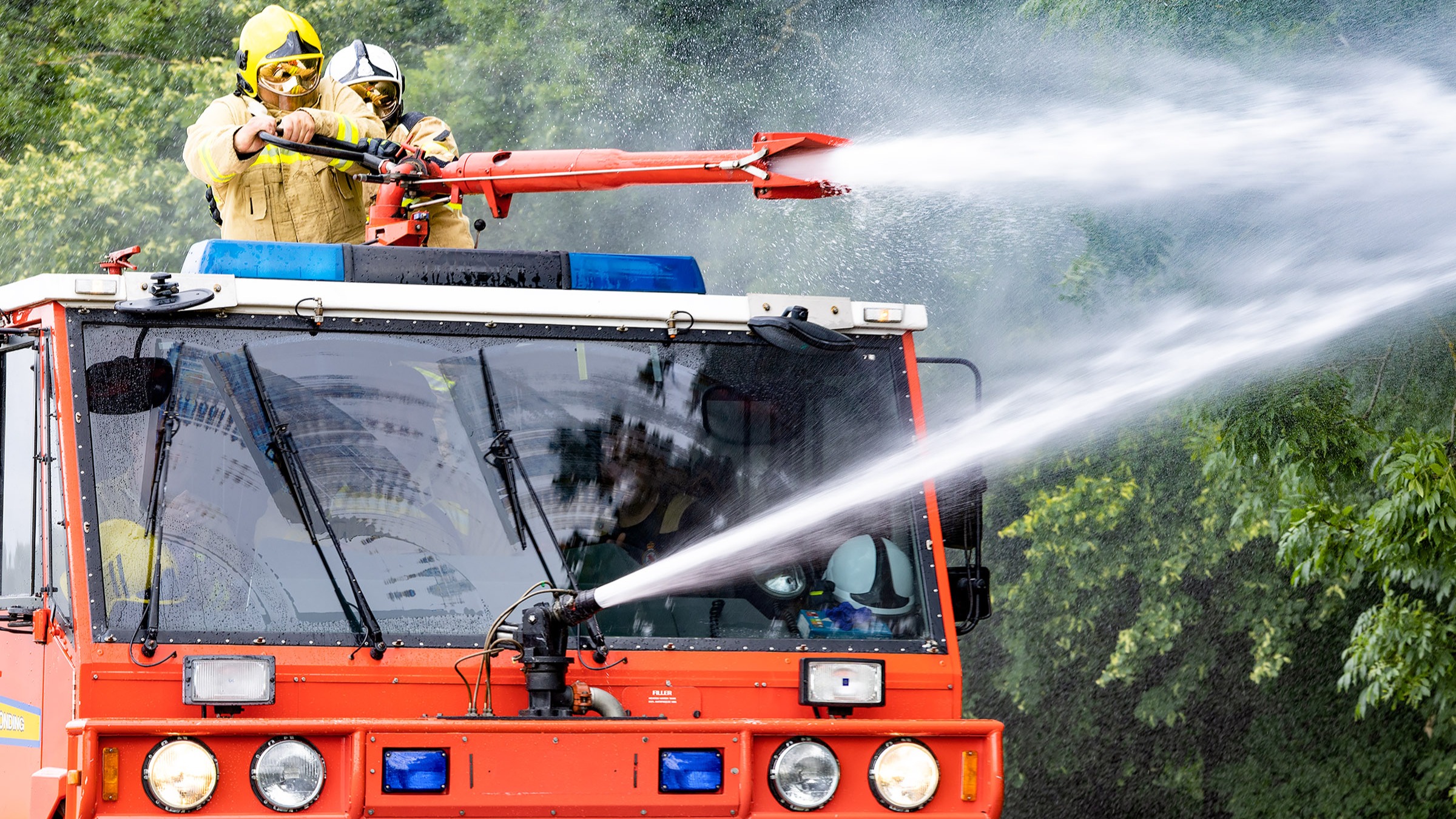 UK to supply Ukraine with 17 specialist fire engines, Ministry of ...