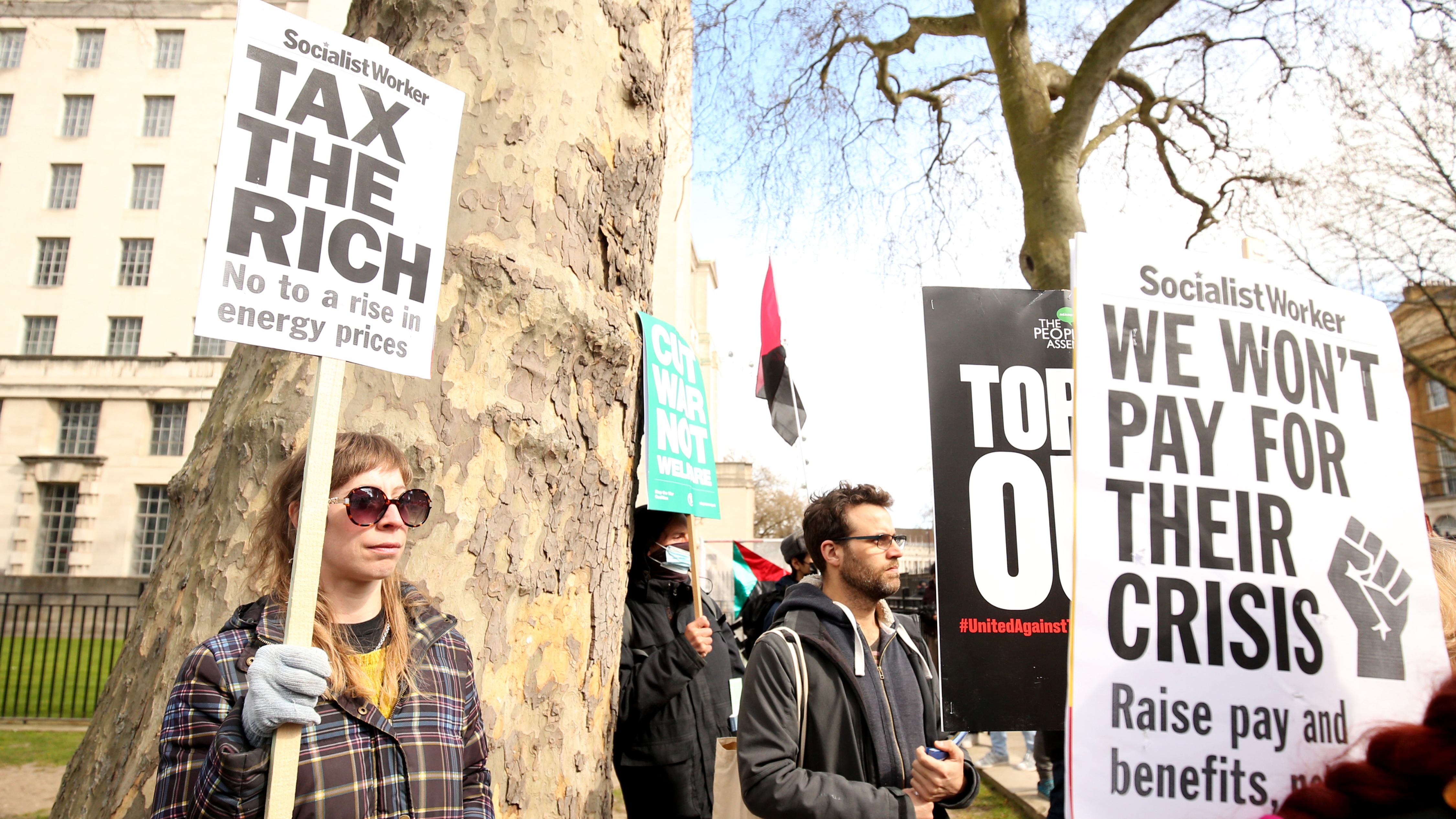 Protesters across UK urge government to pass rising energy prices on to ...