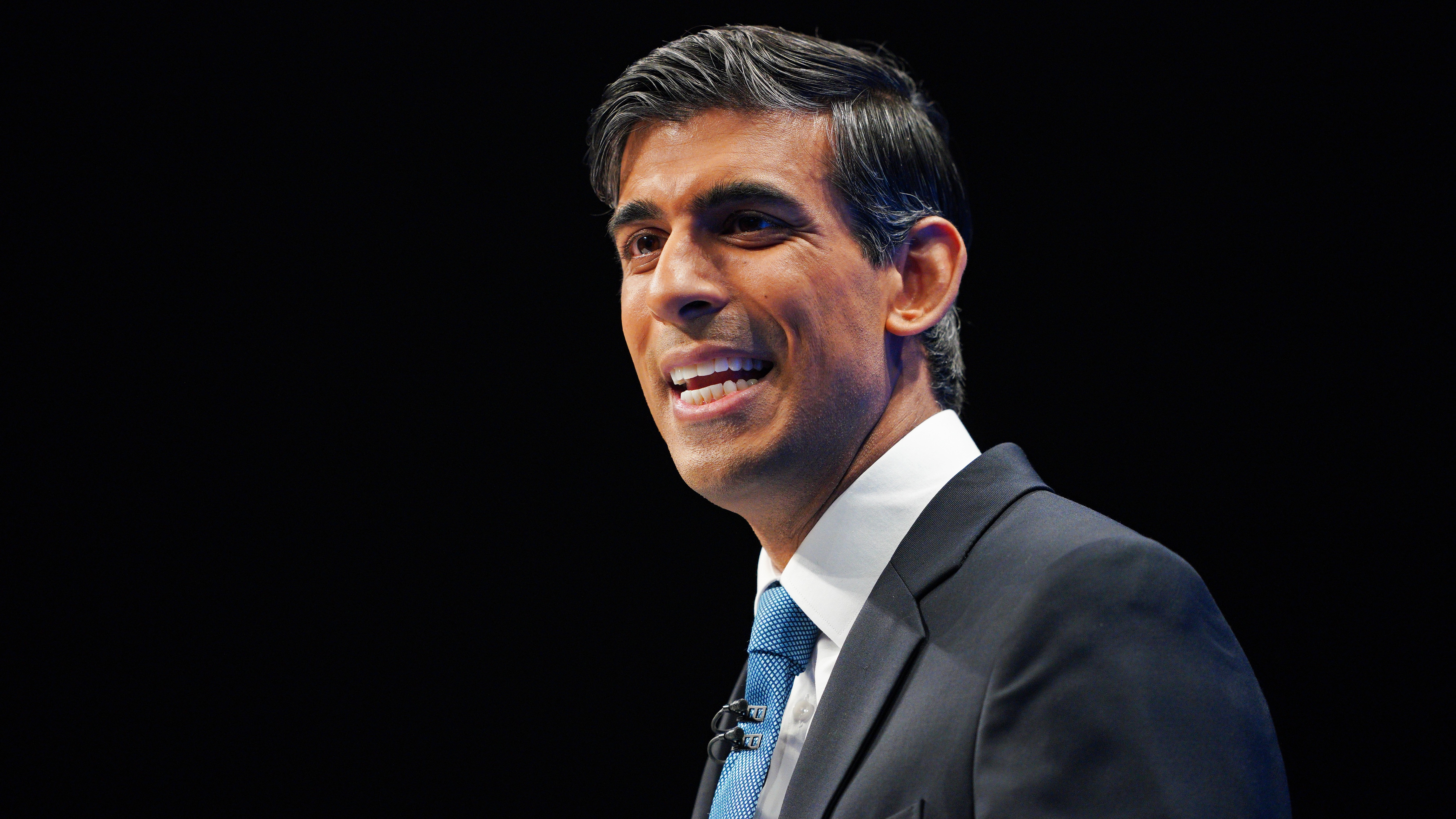 Chancellor Rishi Sunak receives partygate questionnaire from Met Police ...