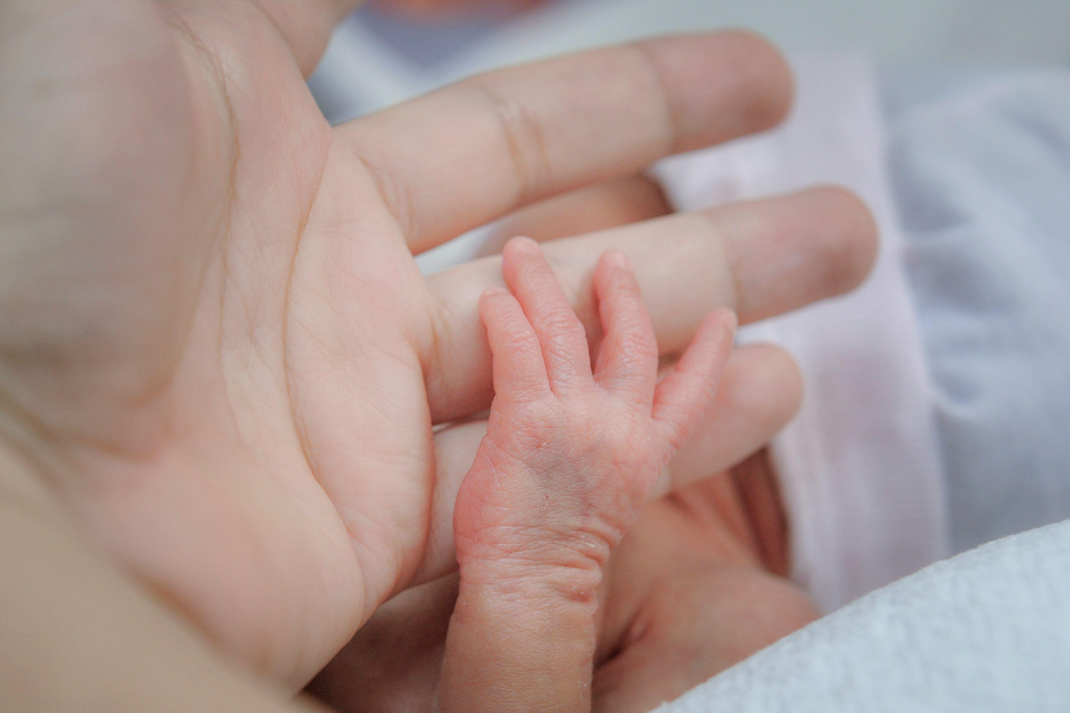 Neonatal care leave will make ‘huge difference’ for parents, say ...