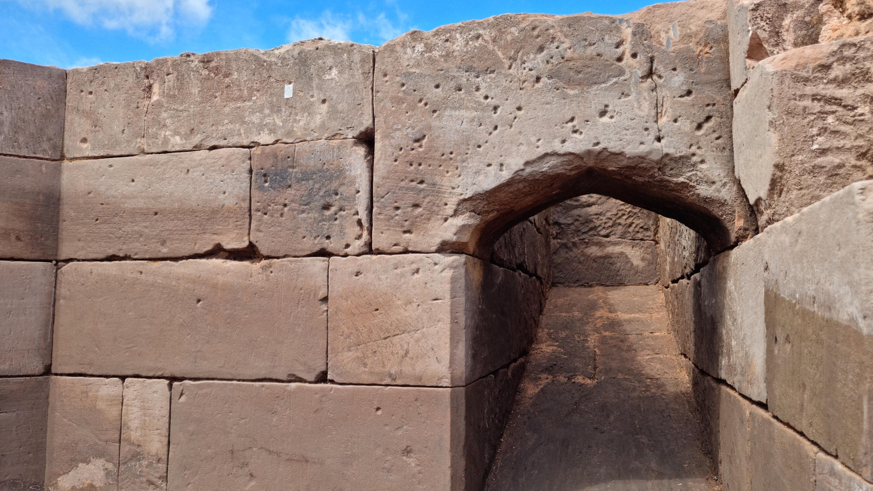 HS2 archaeologists find scars of early Civil War skirmish | ITV News