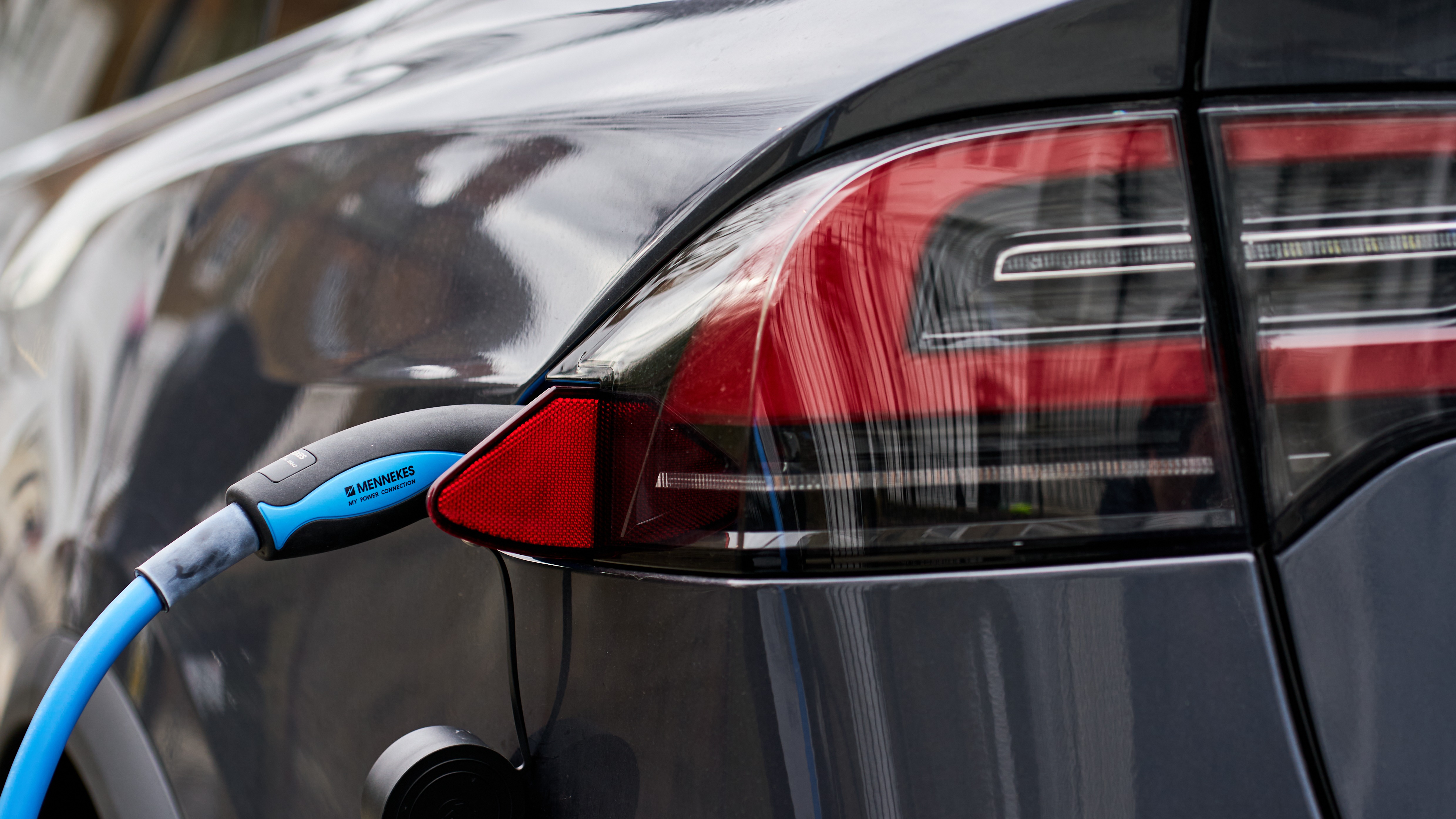 The quiet dangers of electric vehicles for the blind and partially ...