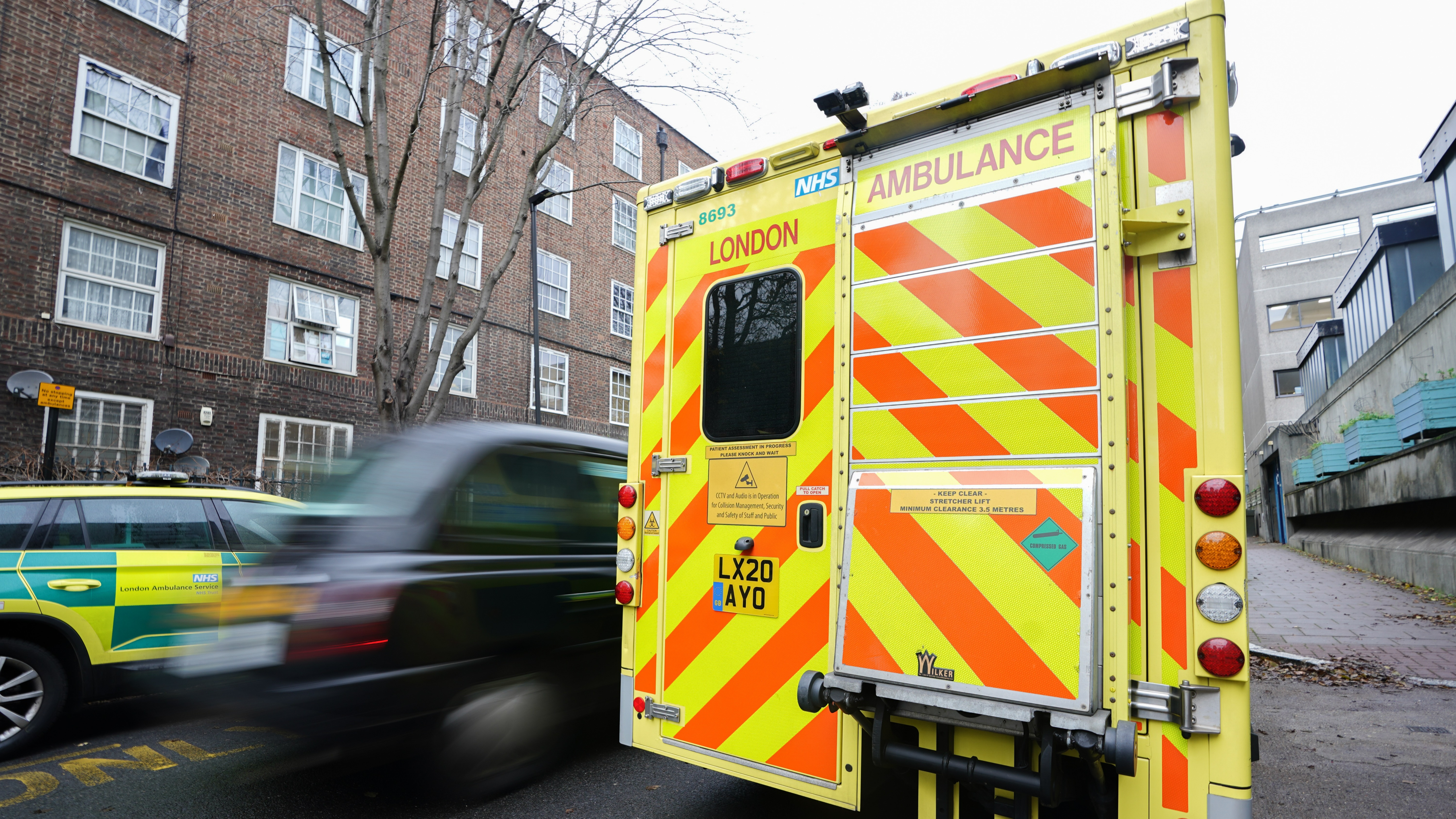 NHS facing 'intolerable' pressures as government urged to 'step up ...