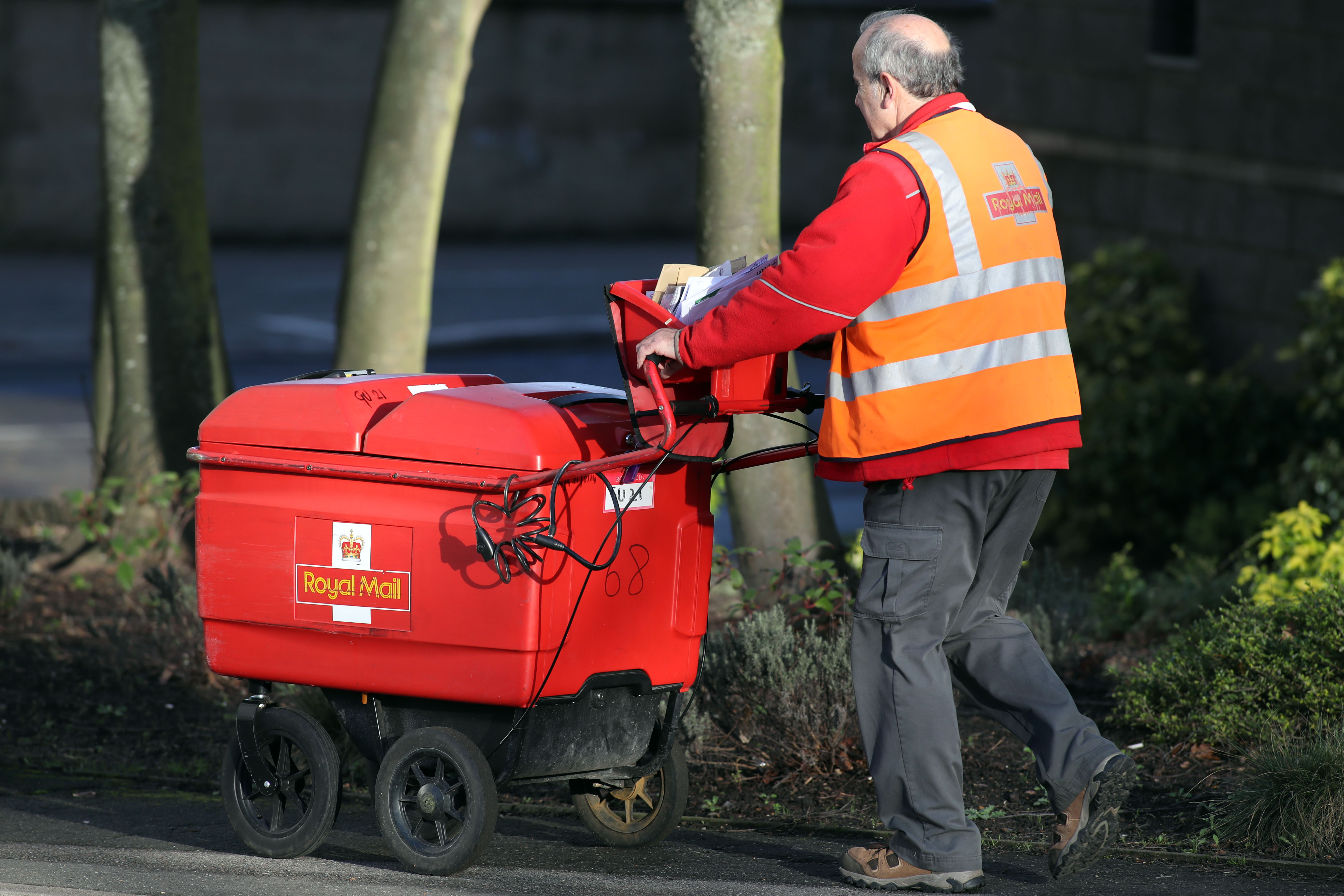 29% of UK adults hit by Royal Mail delays over Christmas, warns ...