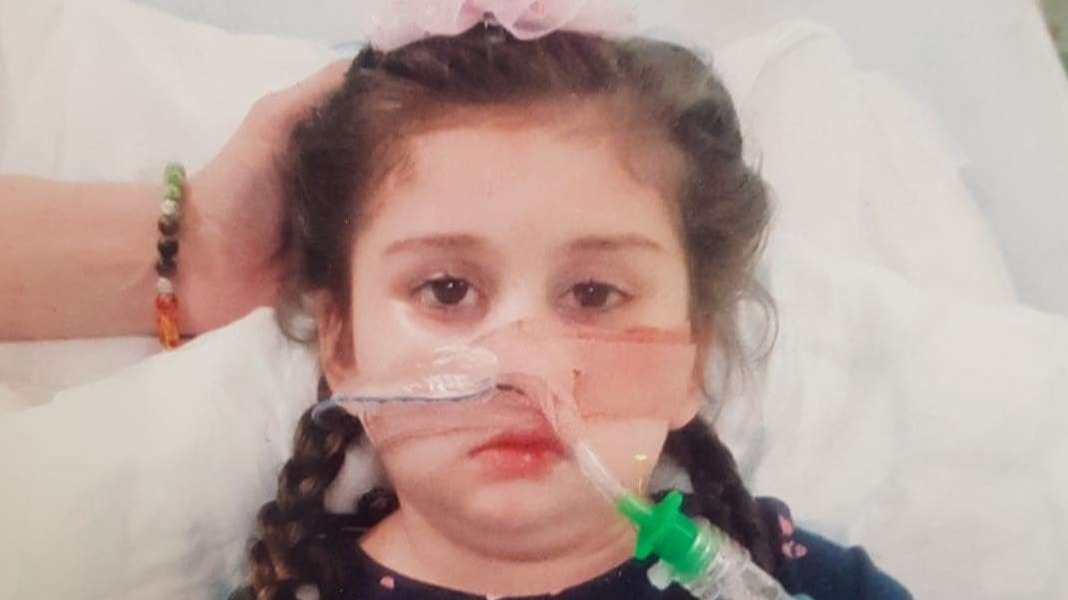 Judge rules that brain-damaged girl can be allowed to die | ITV News