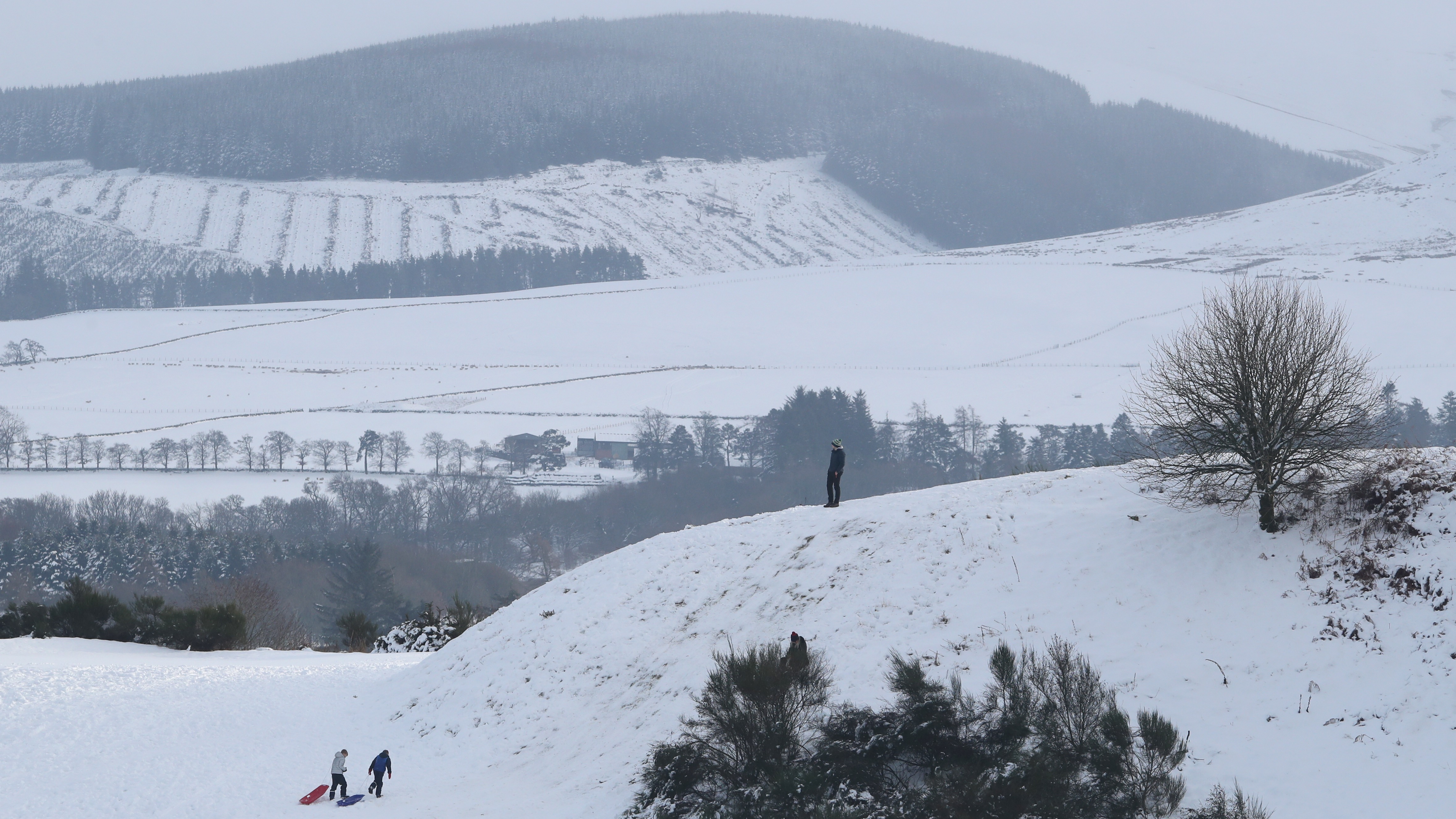 Up to 8cm of heavy snow expected to bring weekend disruption to parts ...