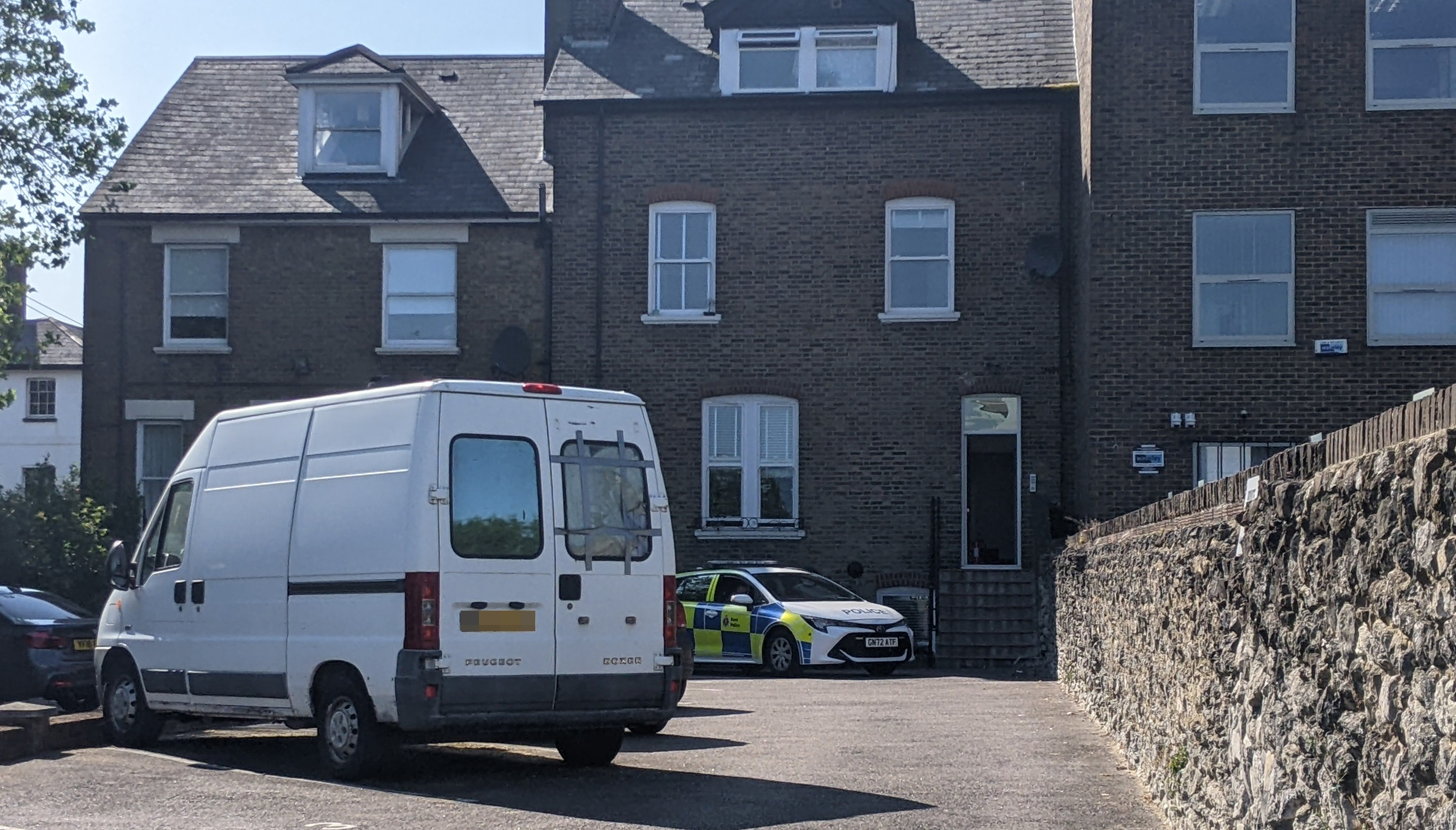 Man charged with attempted murder after Pc stabbed with scissors in ...