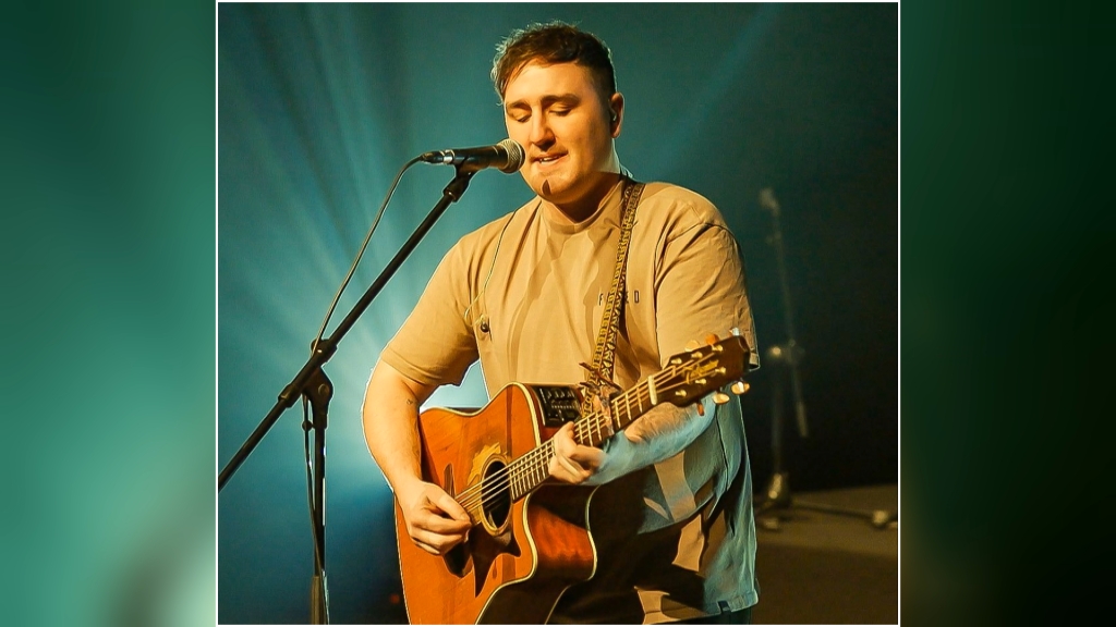 Tributes paid after 'talented' country musician killed in Co Armagh ...