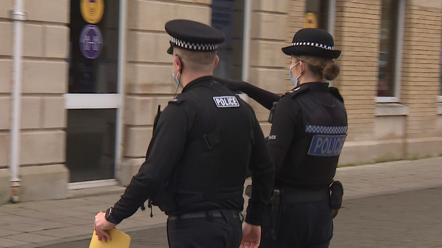 Warning to obey lockdown laws after 8,400 fines issued by police forces ...