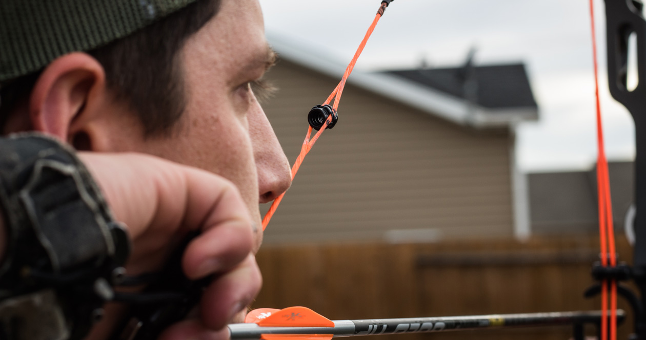 The ins and outs of a quality bowstring // GOHUNT. The Hunting Company