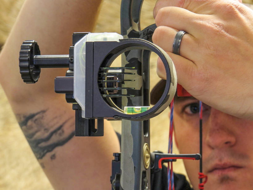 How to perfectly level your bowhunting sight // GOHUNT. The Hunting Company