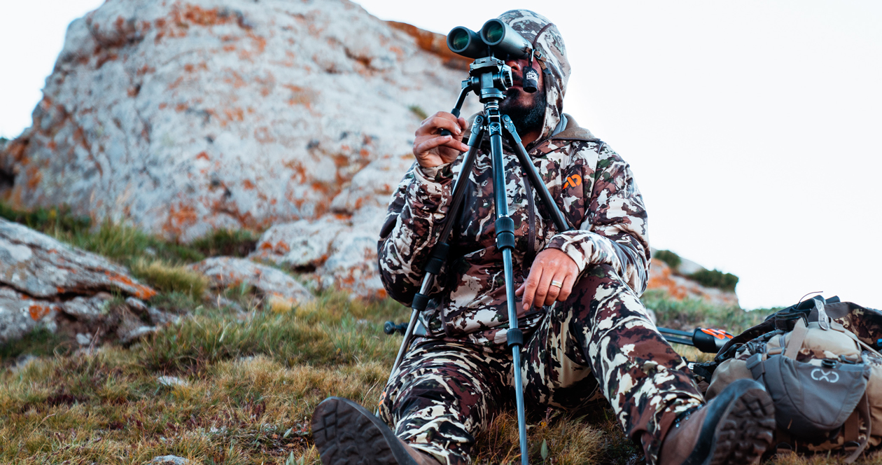 Three tips for bowhunting mule deer in the West // GOHUNT. The Hunting ...