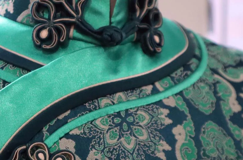 When to Wear Qipao