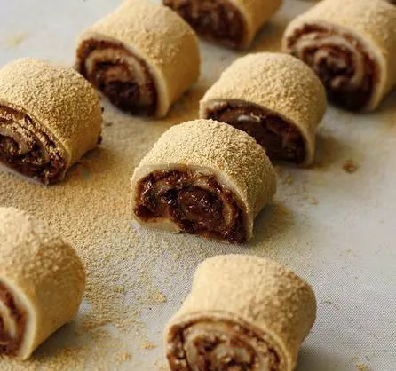 Donkey Rolling: A classic snack from old Beijing