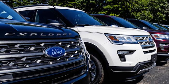 Ford Explorer Gebrauchtwagen online kaufen Slide 3